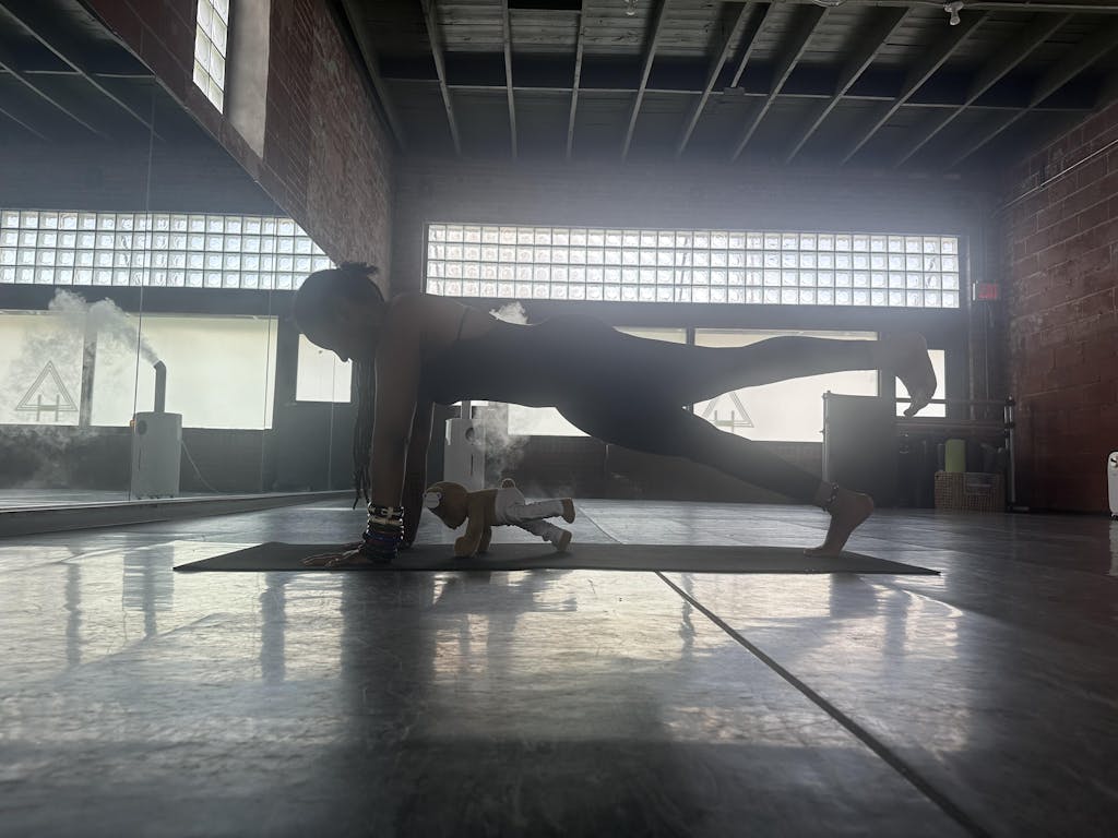 Meddy Teddy Original Yoga Teddy Bear Plush Toy (37 Cm.)