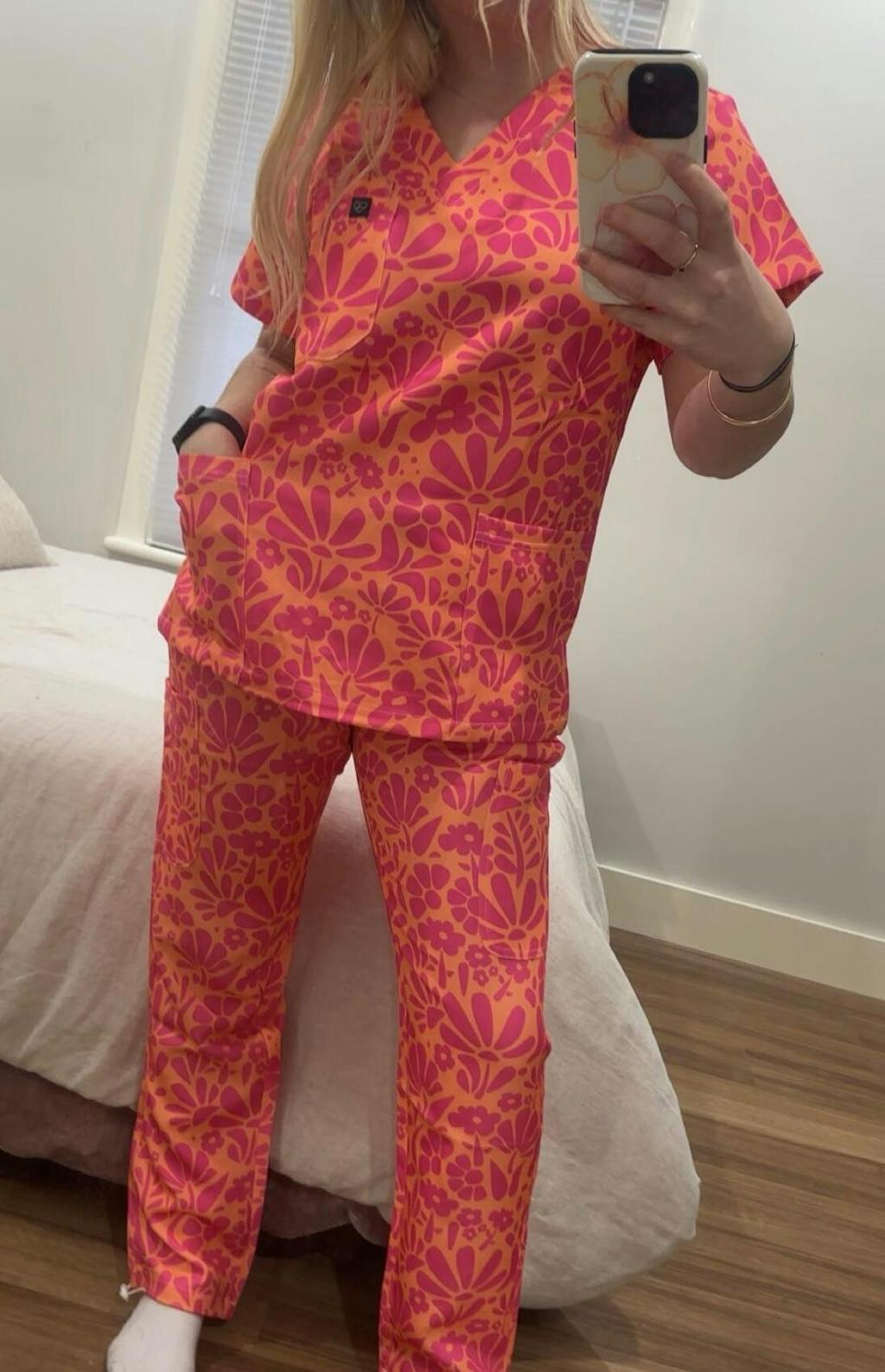 Lady Bug Scrub Set l Fun Scrub Sets l Cute Scrub Sets – MedicWears