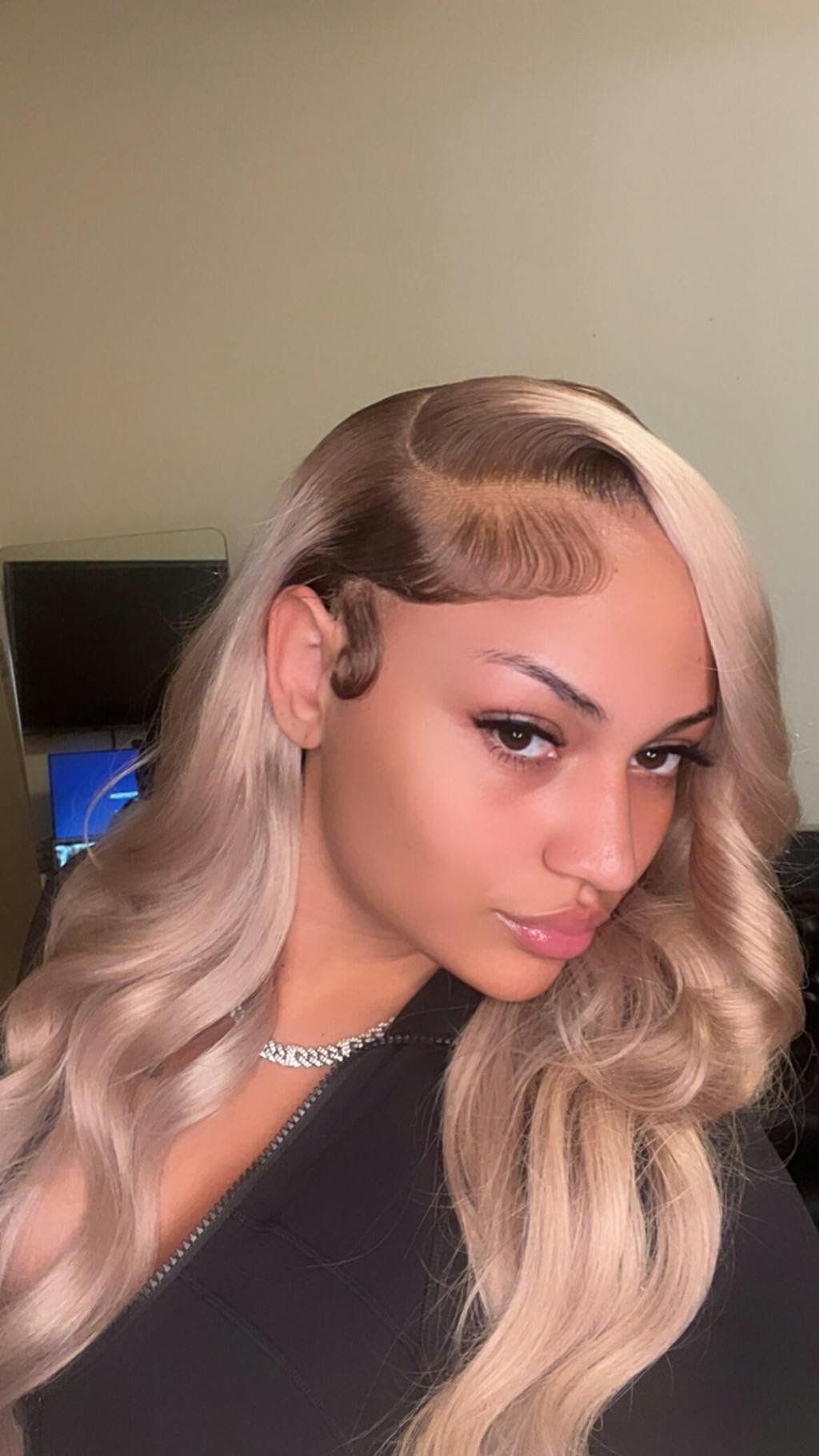 (Super Deal) Chocolate Dipped Marshmallow Vibe Ash Blonde Ombre 13x4 L ...