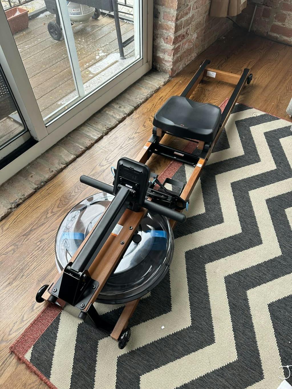 Budget-Friendly Water Rowing Machine for Beginners - CoreRow R28 | MERACH