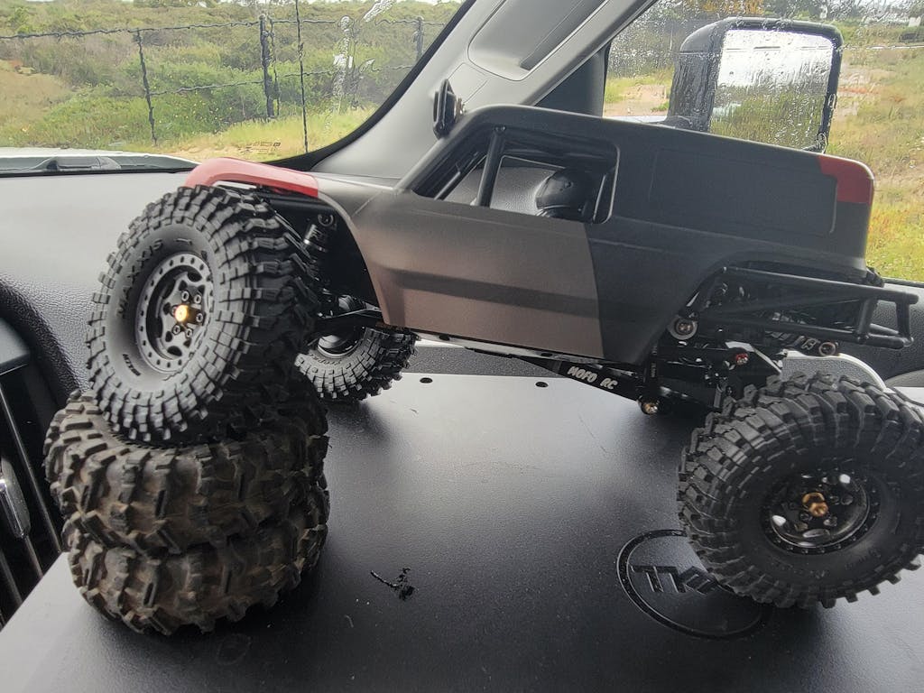 MEUS Racing MB24 Body 5.2in 132MM Axial Shell Body ABS+Nylon Carbon Fi