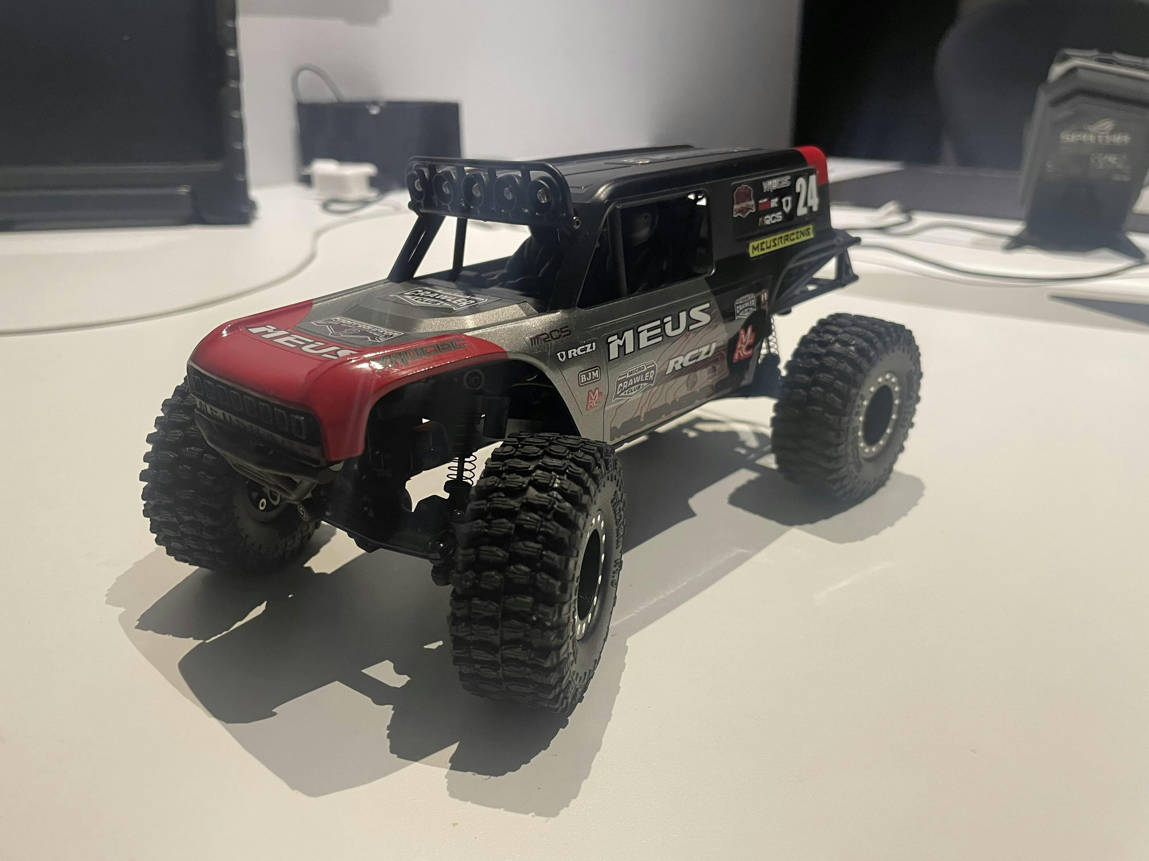 MEUS Racing MB24 Body 5.2in 132MM Axial Shell Body ABS+Nylon Carbon Fi