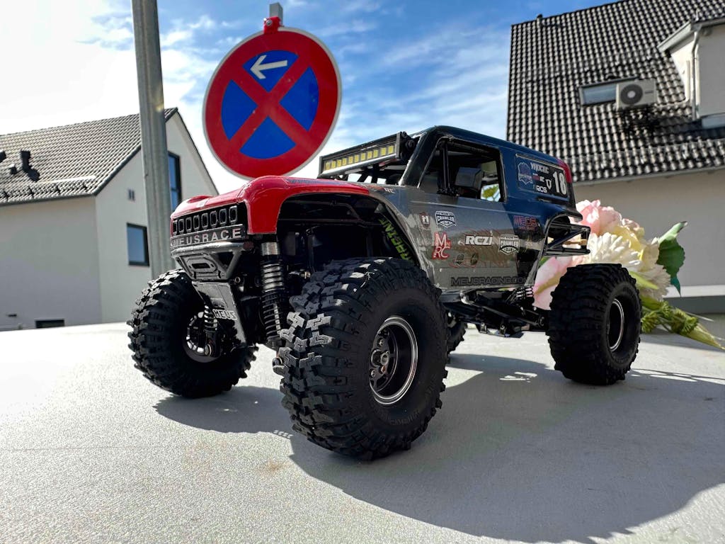 MEUS Racing MB18 Pro Aluminum Body Shell & Frame Kit for TRX4M Defende