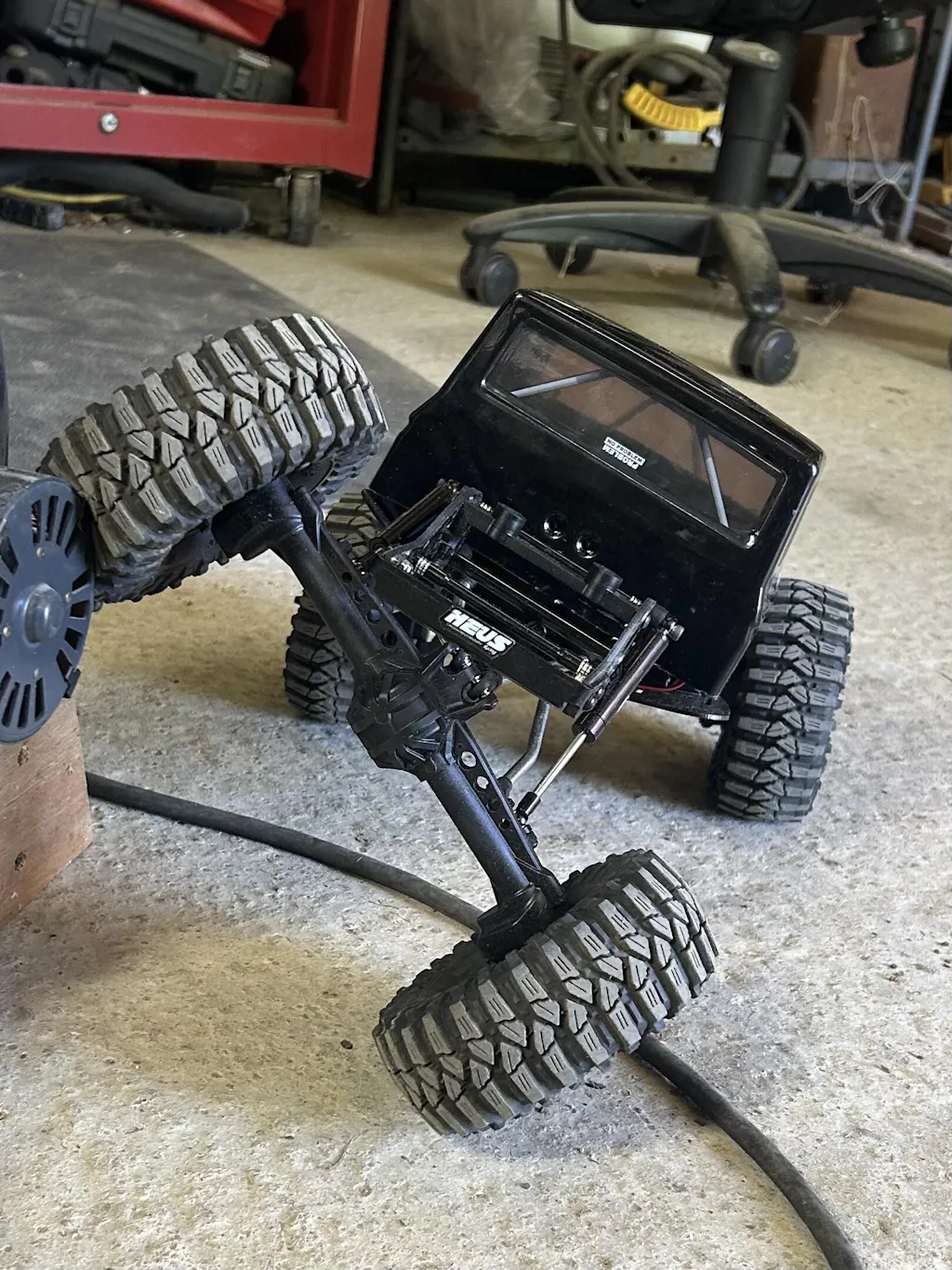 MEUS Racing RC LCG-GOLD RUSH V1 Carbon Fiber Chassis & SCX10 Nylon Por
