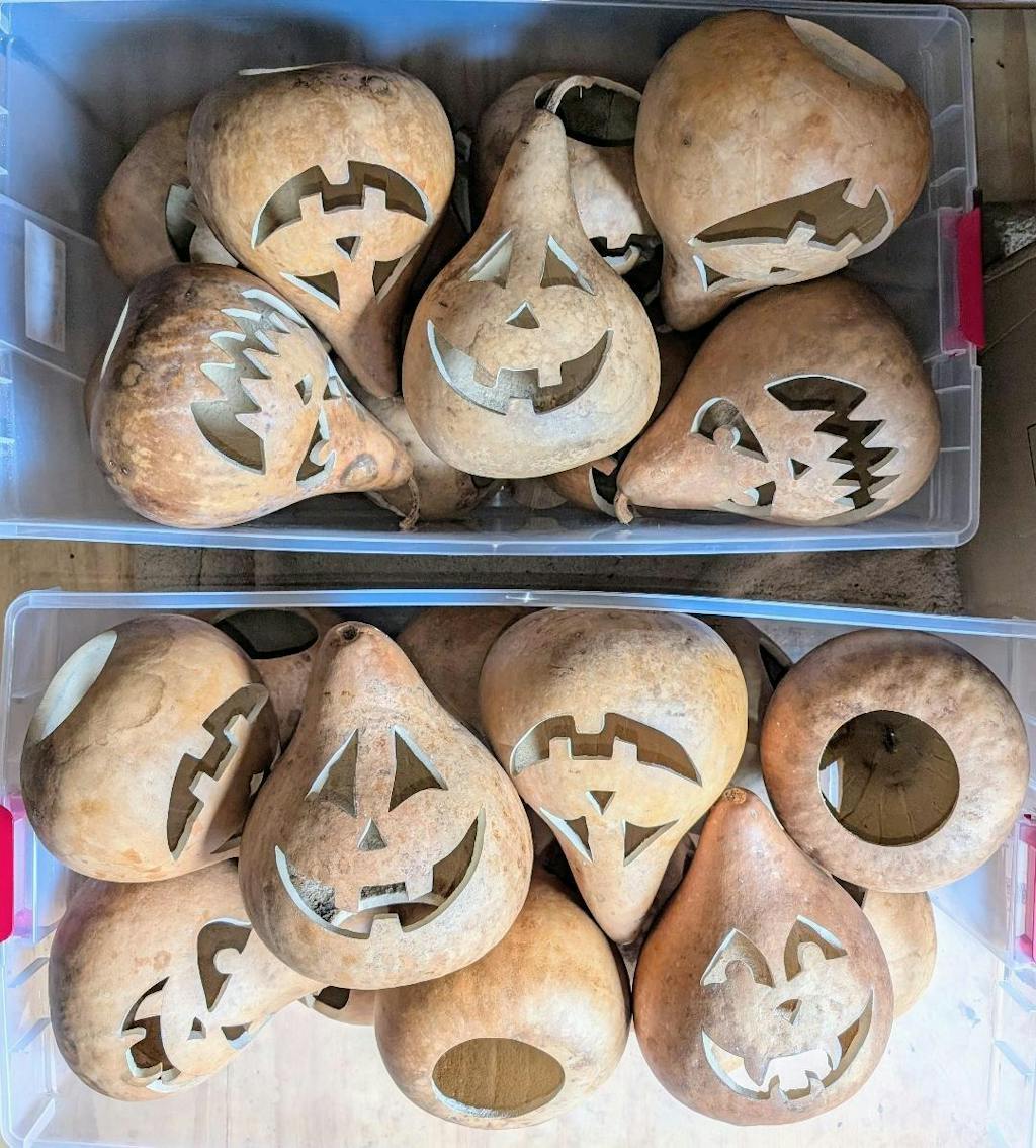 Miniature Jigsaw & Scroll Tool | MicroLux Precision Cutter | Micro-Mark