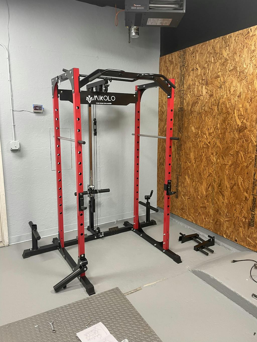F4 Home Gym Power Rack with Pulley System - Mikolo