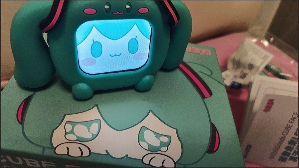 Hatsune Miku Cube Face LED Touch Screen Airless Bluetooth Airpods Gift ...