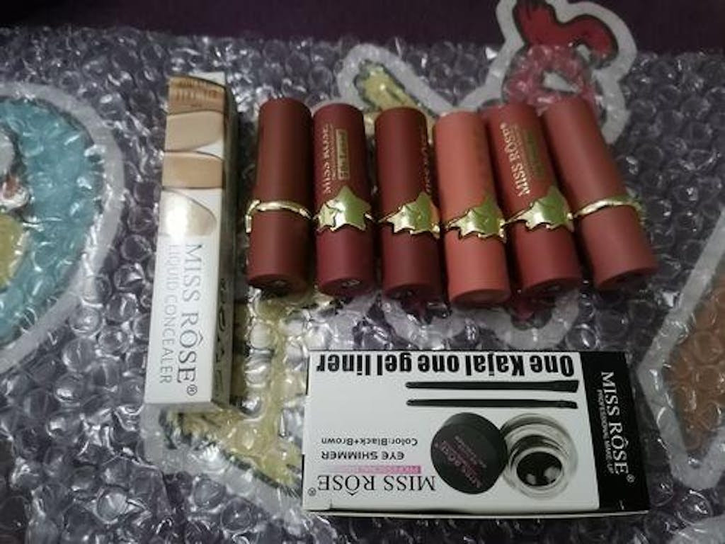 MISS ROSE Set of 6 Bold Matte Lipsticks – Miss Rose Com Pk