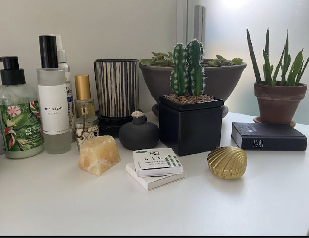 Stay Golden Seashell Weed Grinder