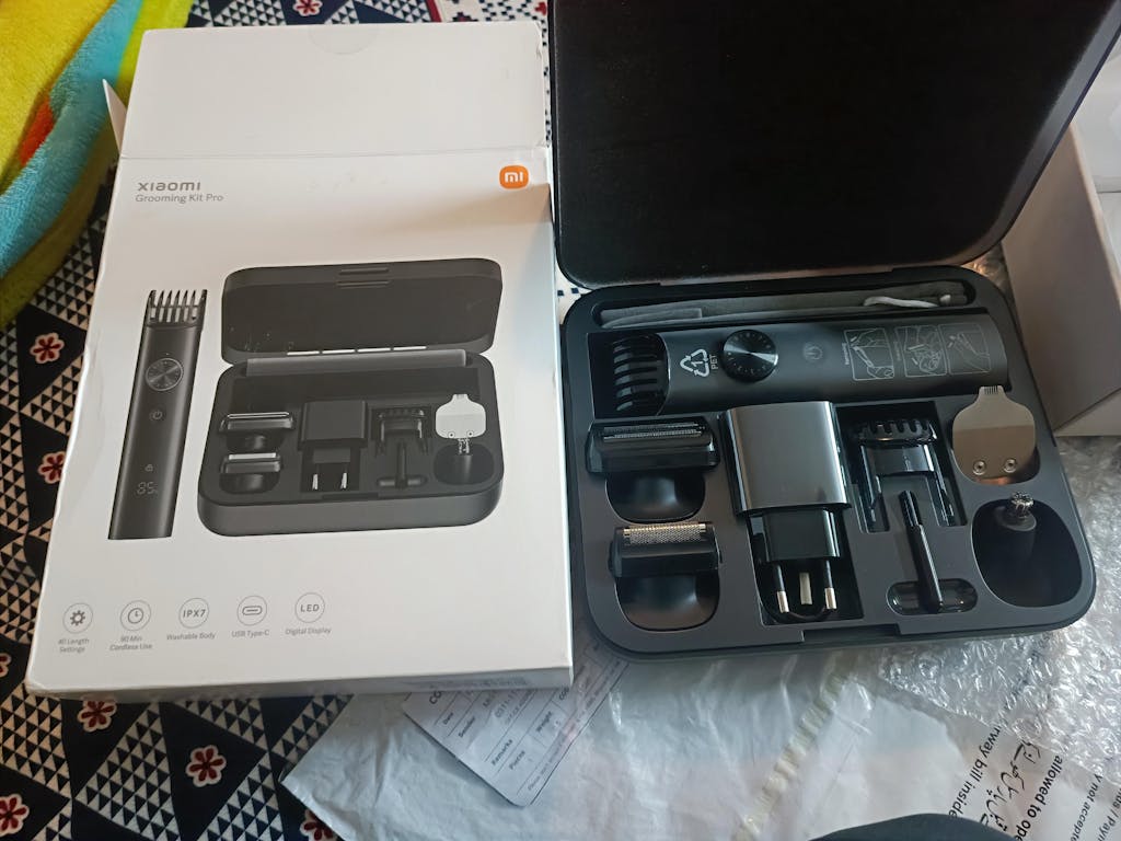 Xiaomi Grooming Kit Pro – MiStore.pk