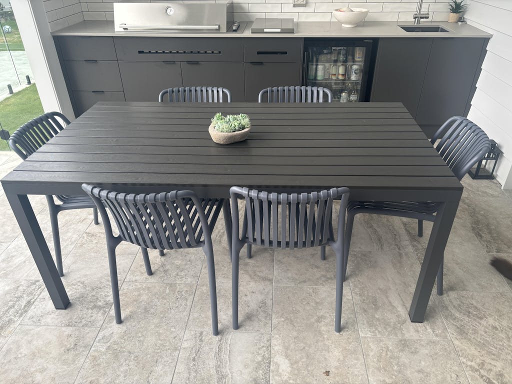 Make Your Home Beautiful & Elegant With Moda Living