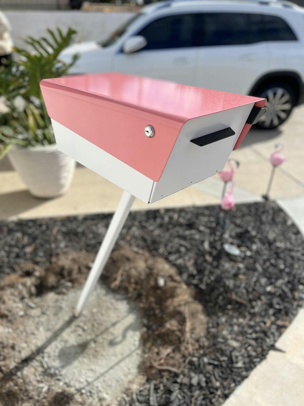 The Aerobox Modern Curbside Mailbox — Fully Customizable – modbox USA