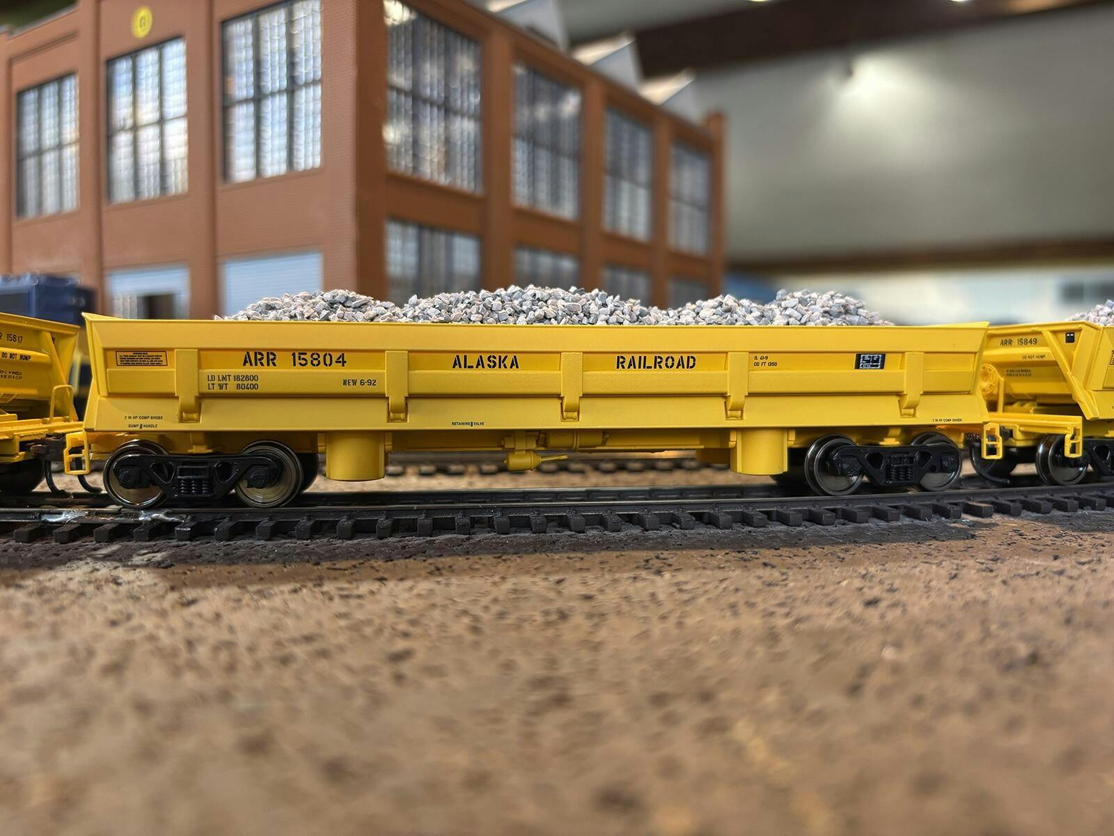 Walthers Proto HO 110059 45' Difco Dump Car, Alaska Railroad #15845 ...