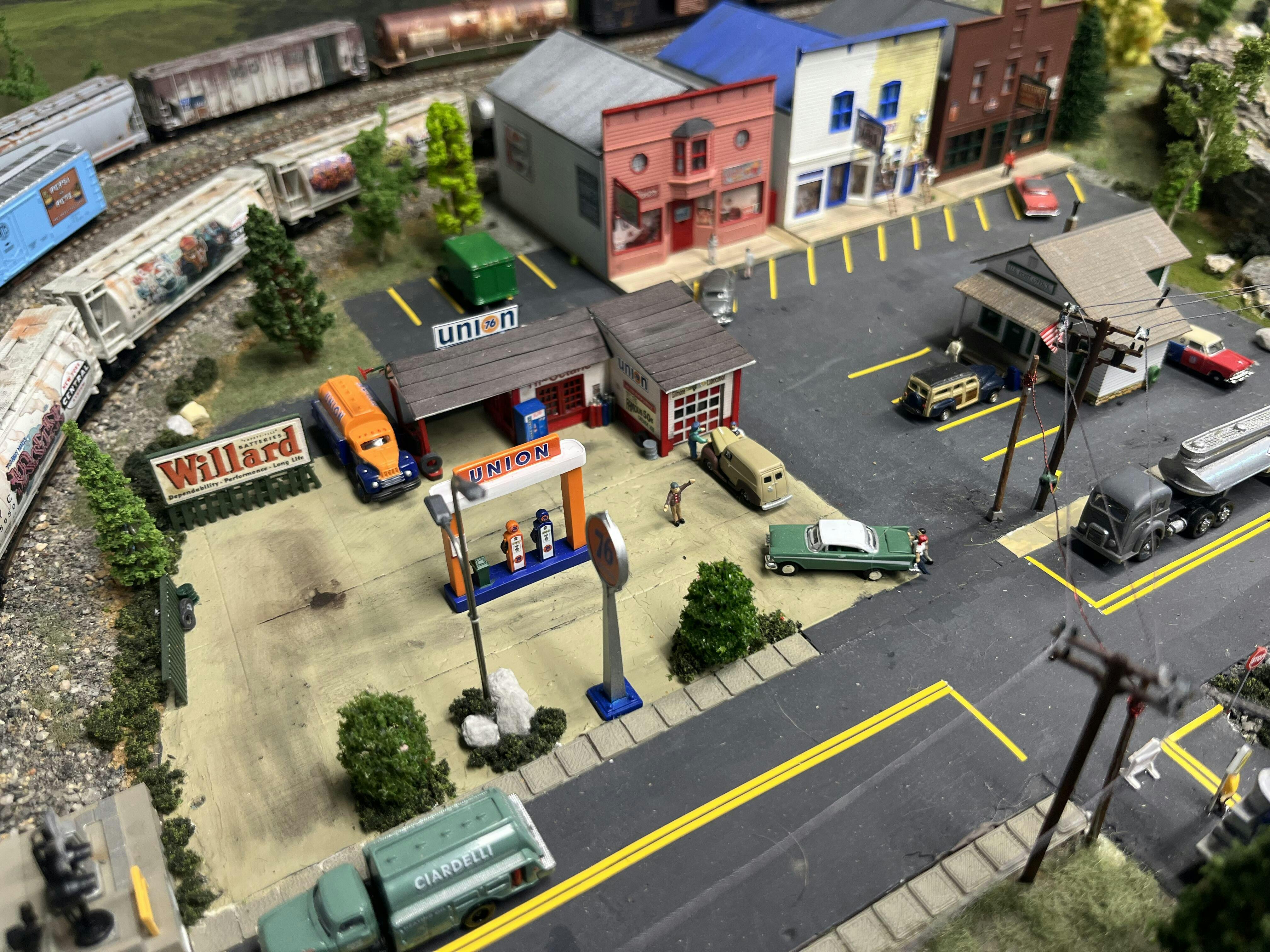 Woodland Scenics N AS5340 Carburetor Chaos – Model Train Stuff