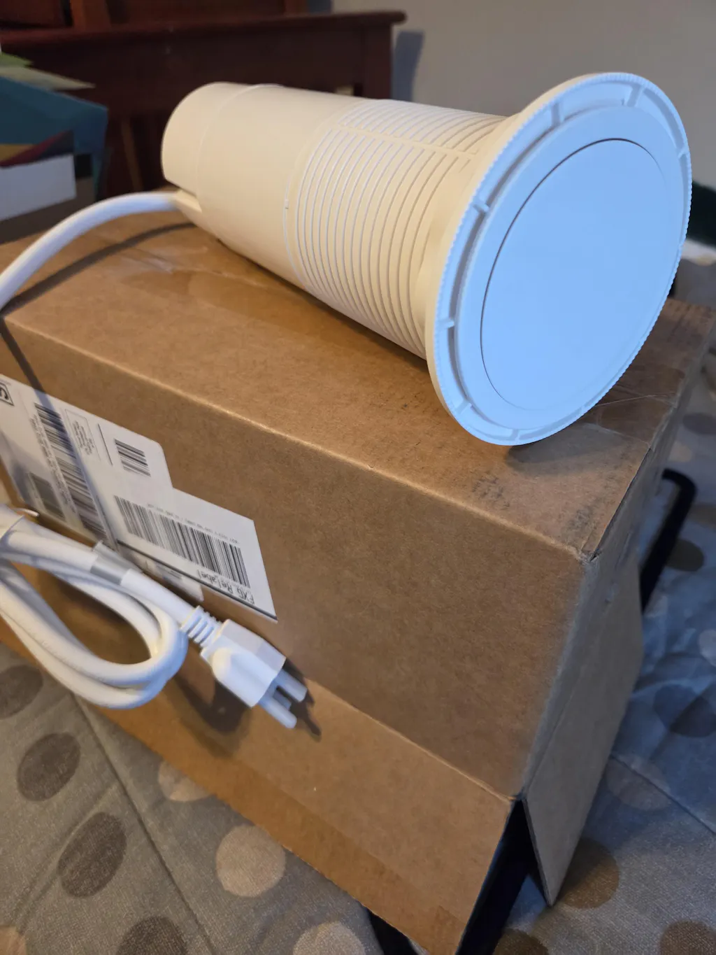 V15: Quad-Sided Pop Up Outlet with USB and Qi - Modern Power Solutions