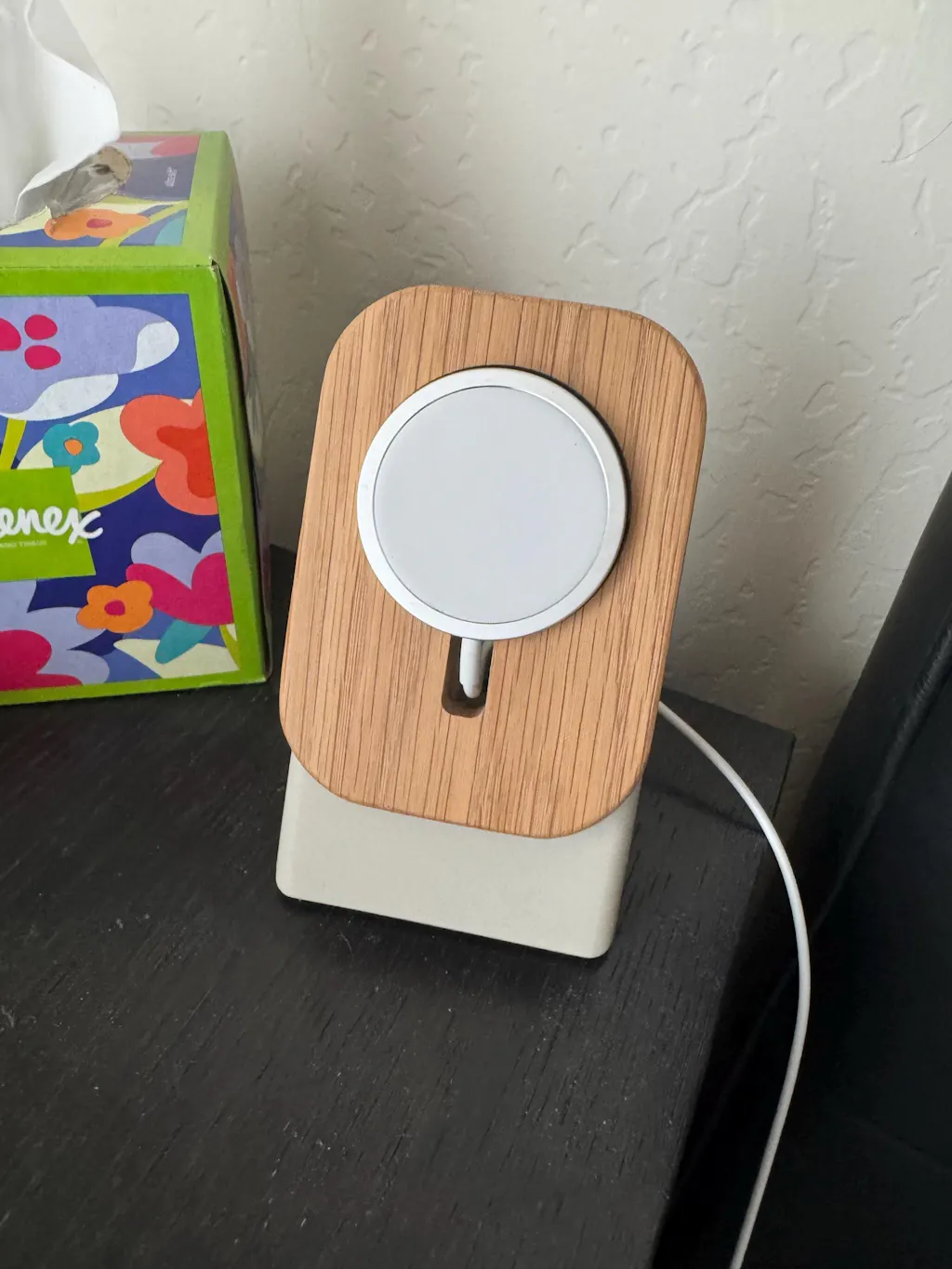 MagSafe Charging Stand - Upright Two (Walnut / Charcoal) | Modhaus