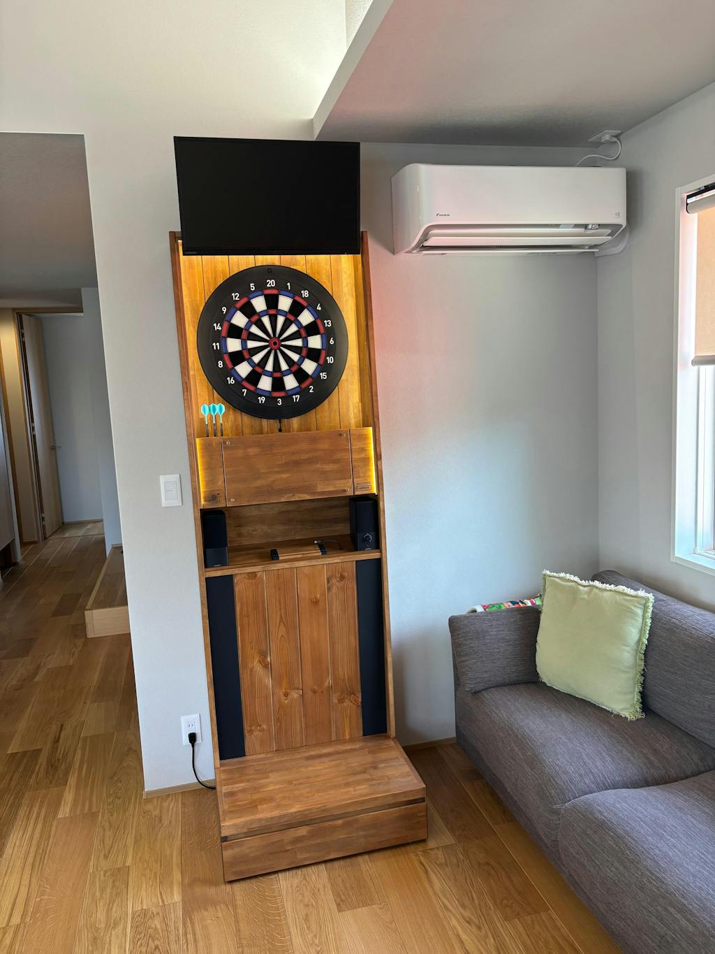 ダーツマシン コヨーテ – 木製ダーツ台専門店 MOJI DARTS