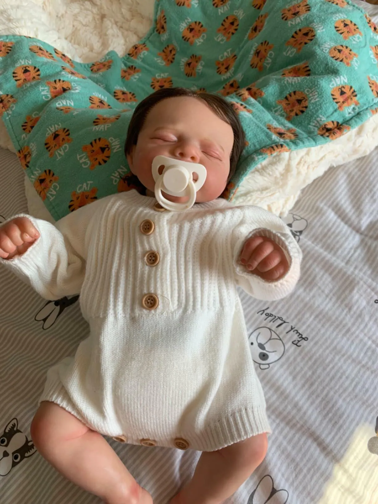 19 Inches Poppy Lifelike Close Eyes Reborn Baby Doll Boy/Girl: Monabebe.com
