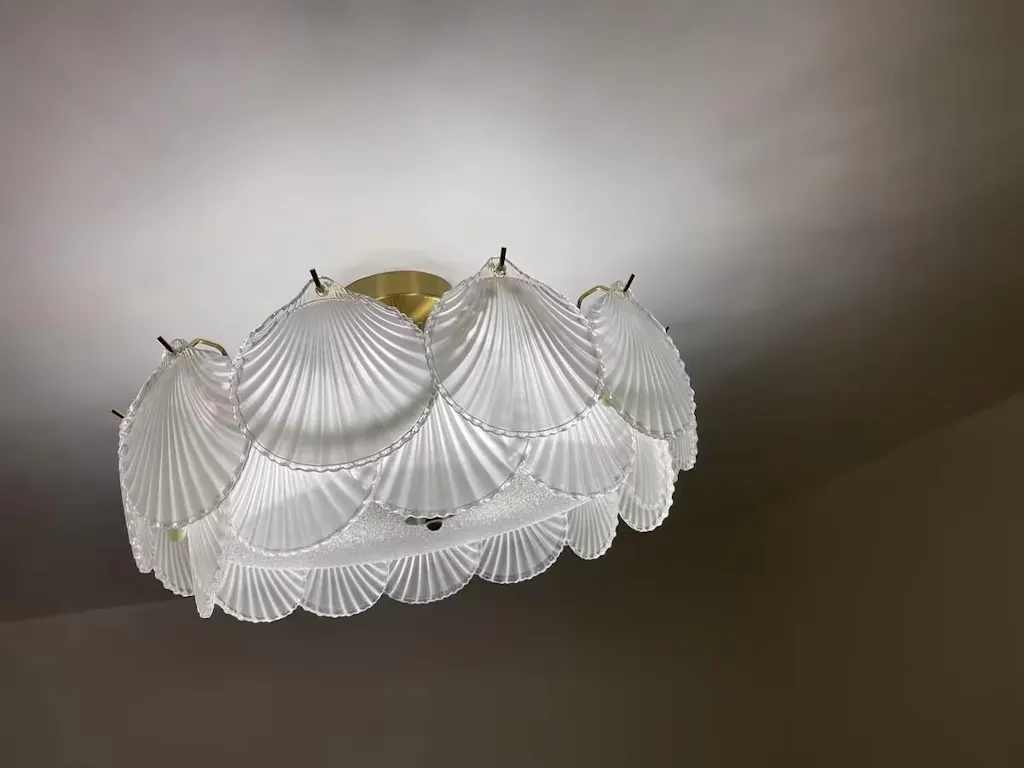 Shell Glass Ceiling Lamp — Mooiehome