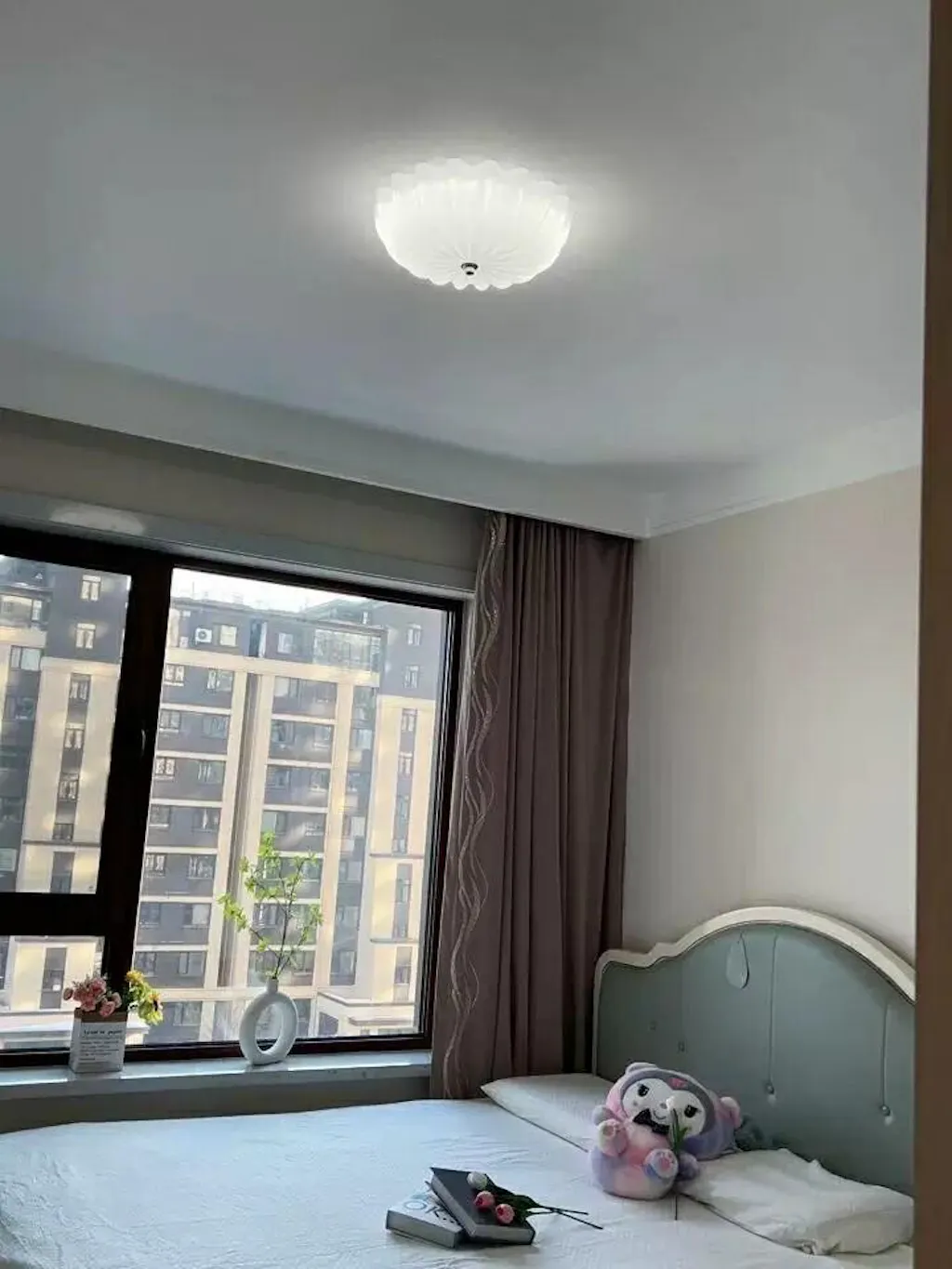 Flowers Curse Ceiling Light — Mooiehome