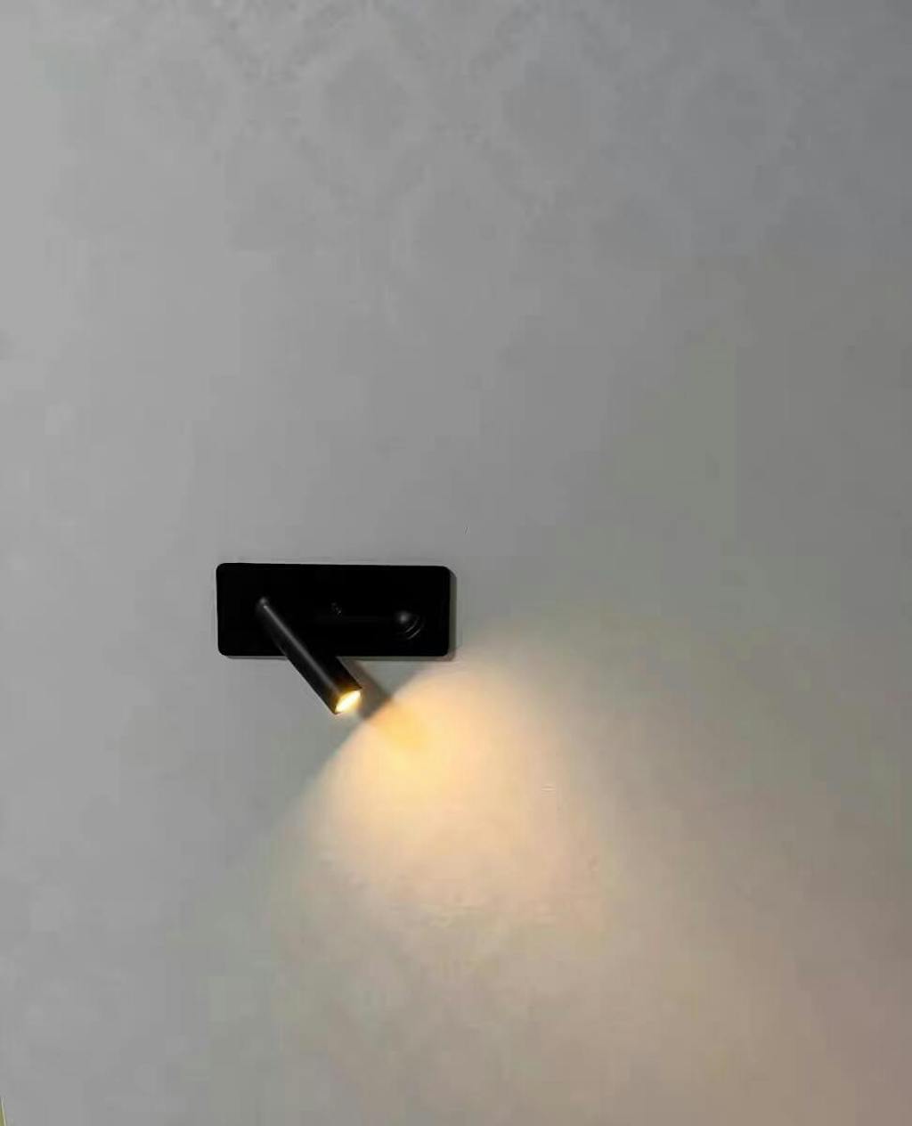 LED Tube Wall Sconce - Mooielight - LED Tube Wall Sconce