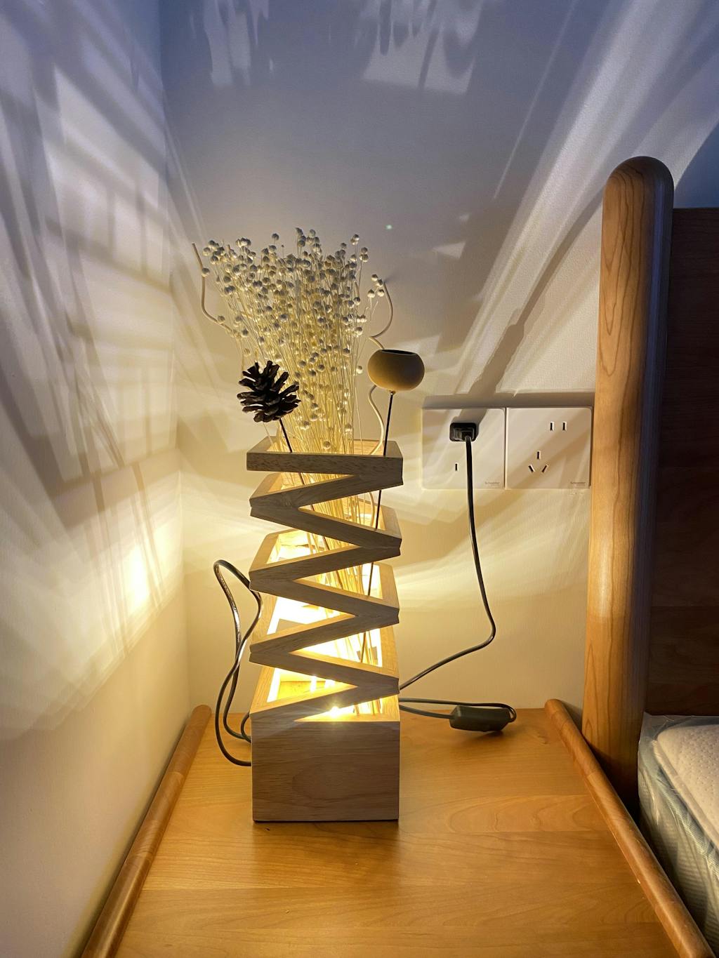 Creative Spring Table Lamp - Mooielight