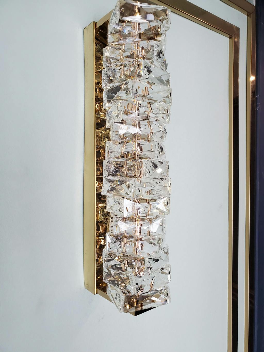 Laminated Crystal Wall Light - Mooielight