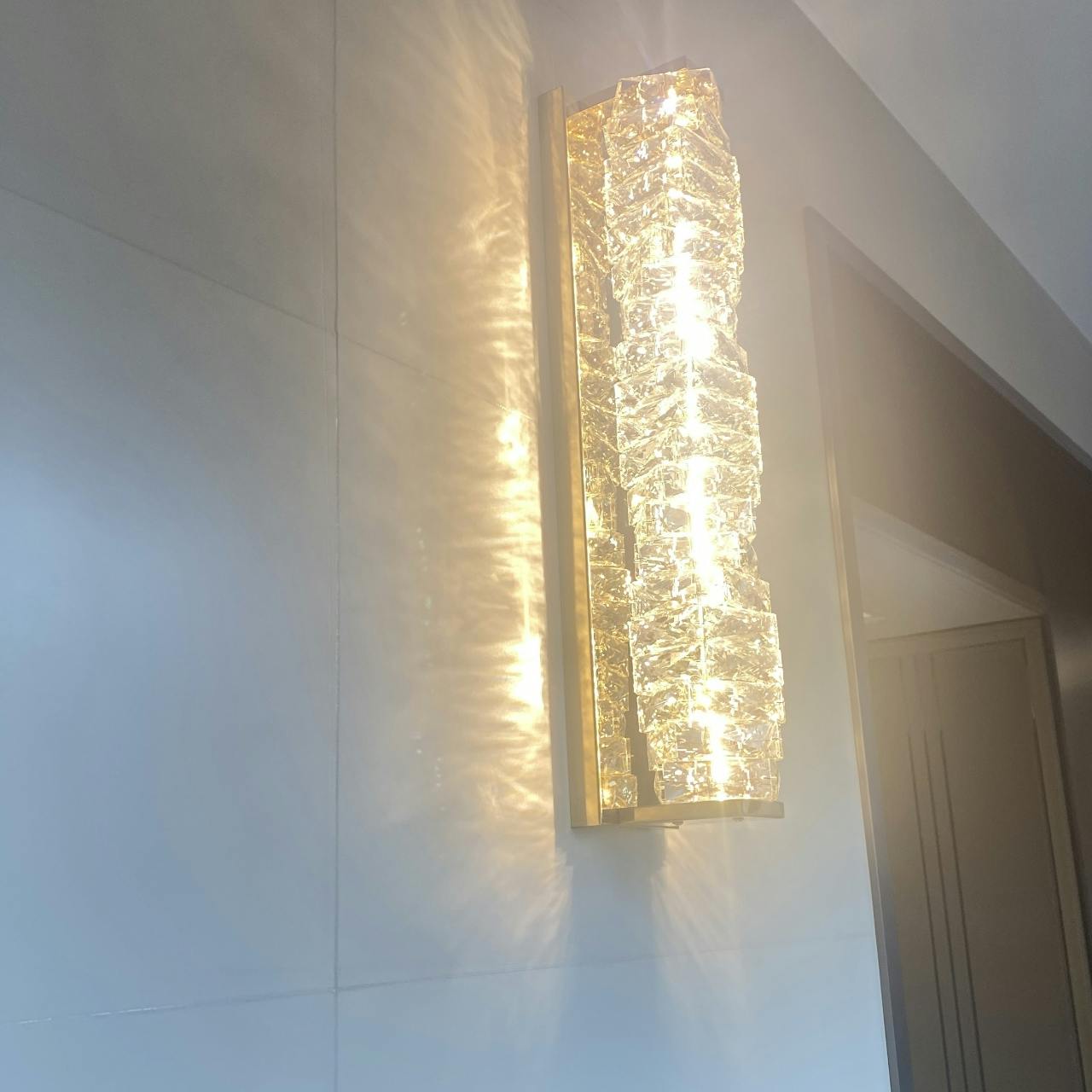 Laminated Crystal Wall Light - Mooielight