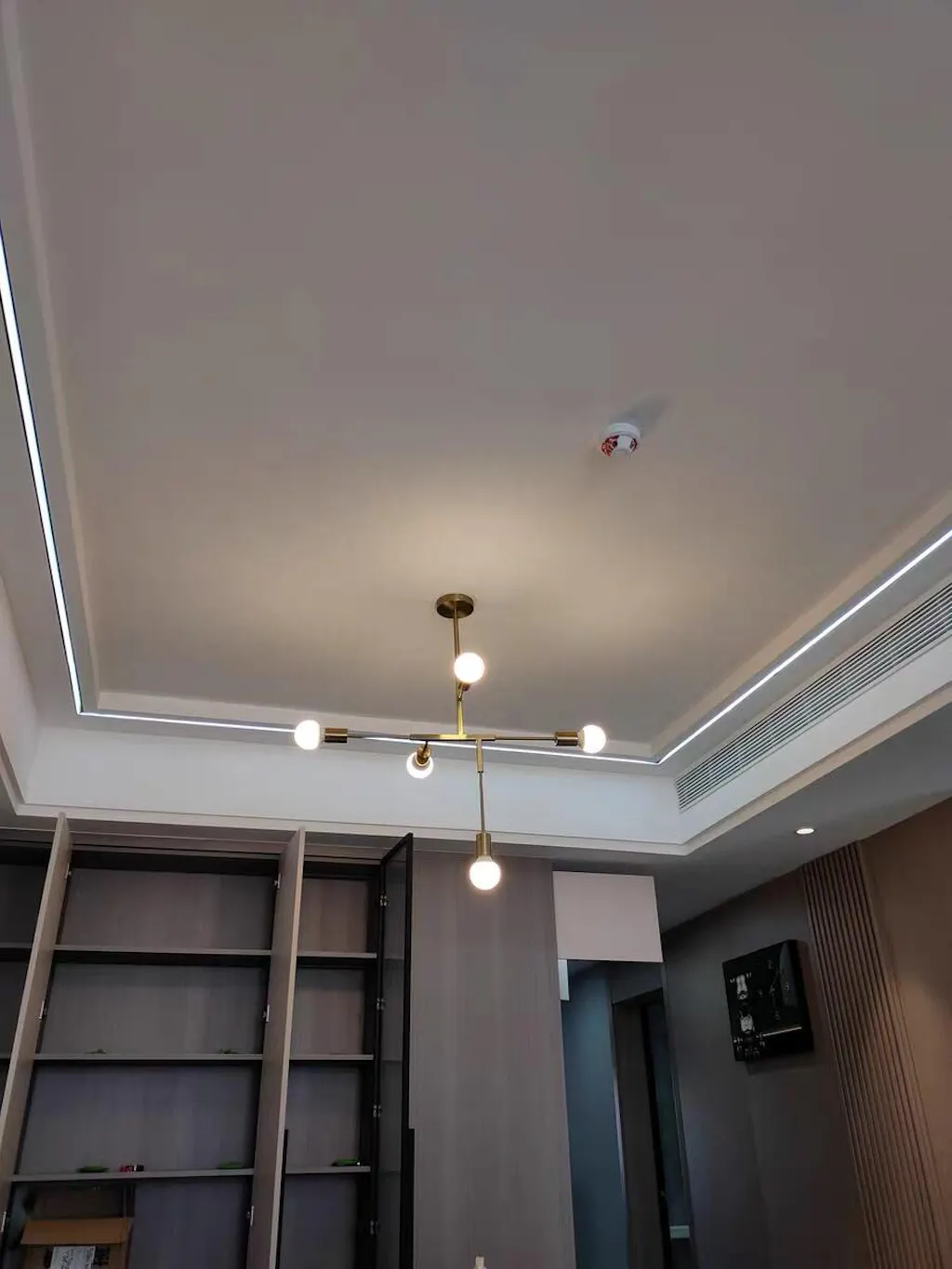 Cliff Suspension - Cliff Collection - Cliff Chandeliers - Mooielight
