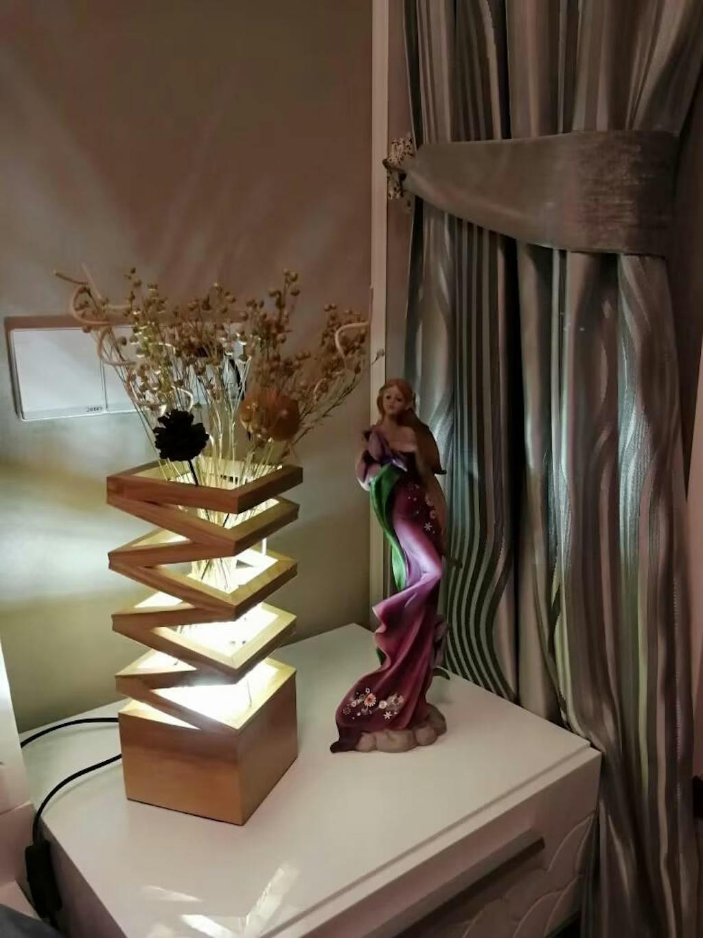Creative Spring Table Lamp - Mooielight