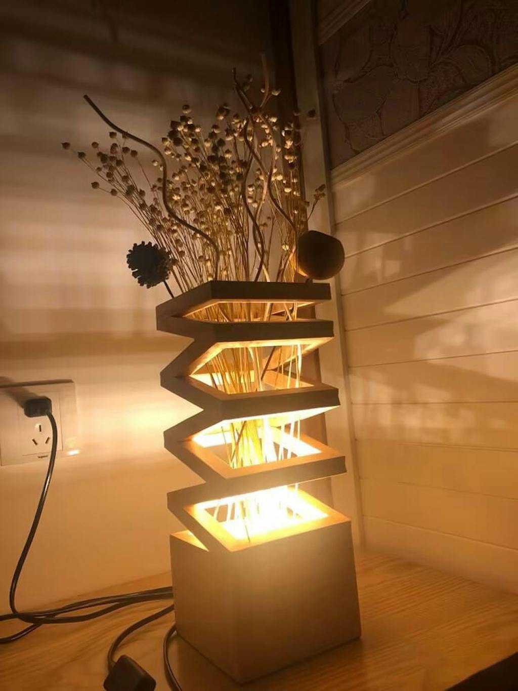 Creative Spring Table Lamp - Mooielight
