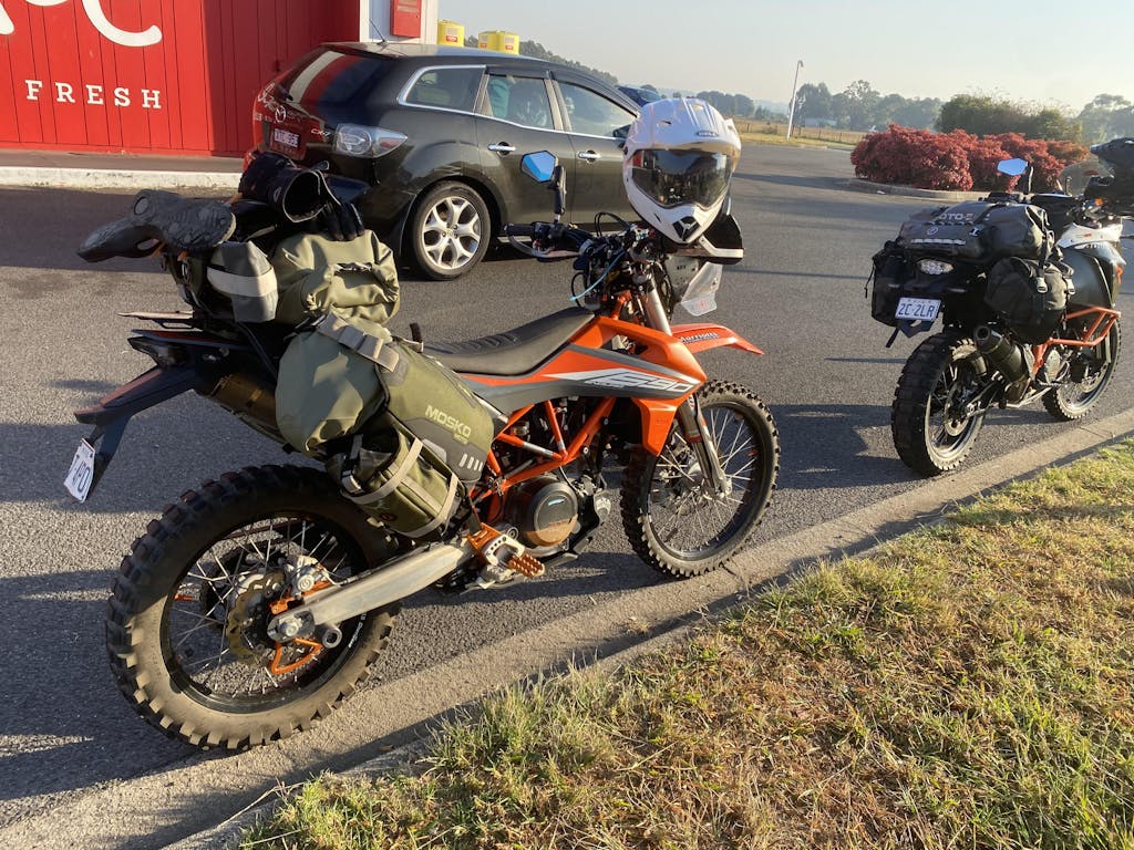 Reckless 80L V4.0 Motorcycle Luggage System | Mosko Moto