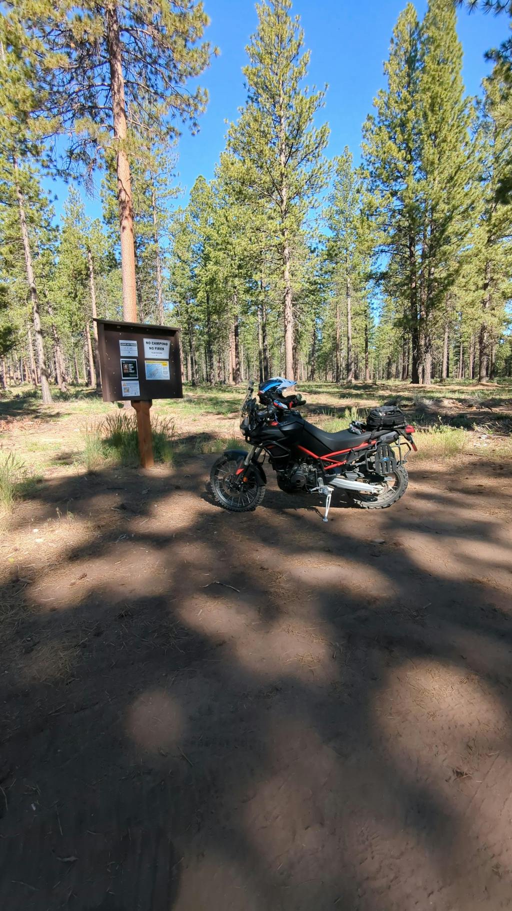 Aprilia Pannier Racks - Mosko Moto