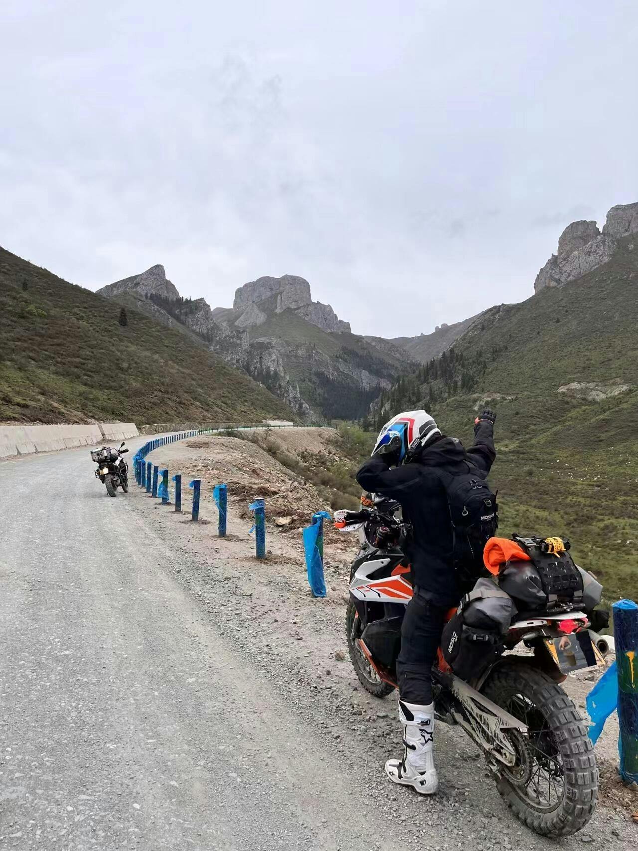 Reckless 40L V4.0 Motorcycle Luggage System | Mosko Moto