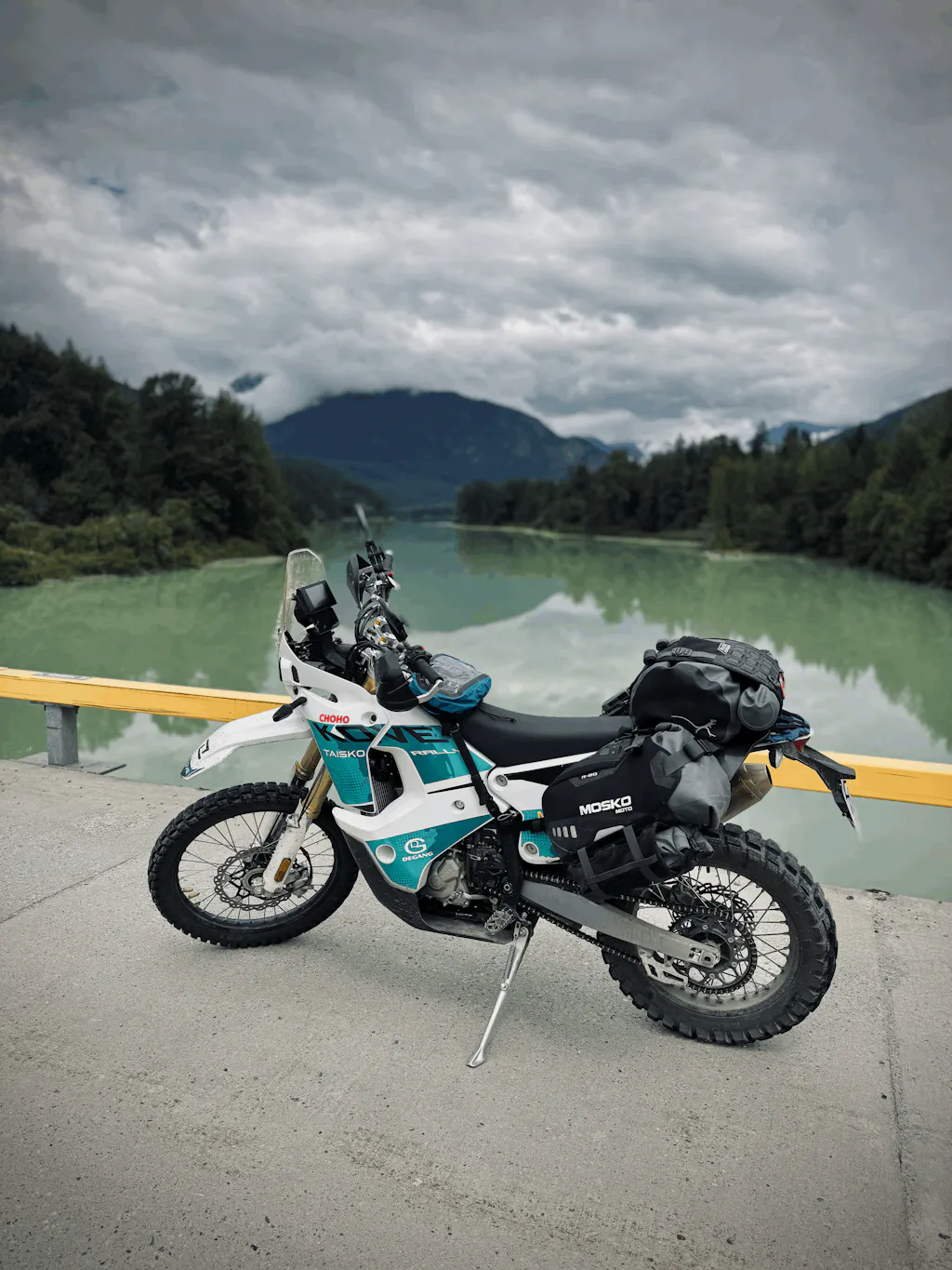 Reckless 80L V4.0 Motorcycle Luggage System | Mosko Moto