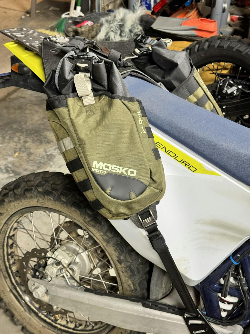 Reckless 10L v2 Motorcycle Luggage System | Mosko Moto - Mosko Moto EU