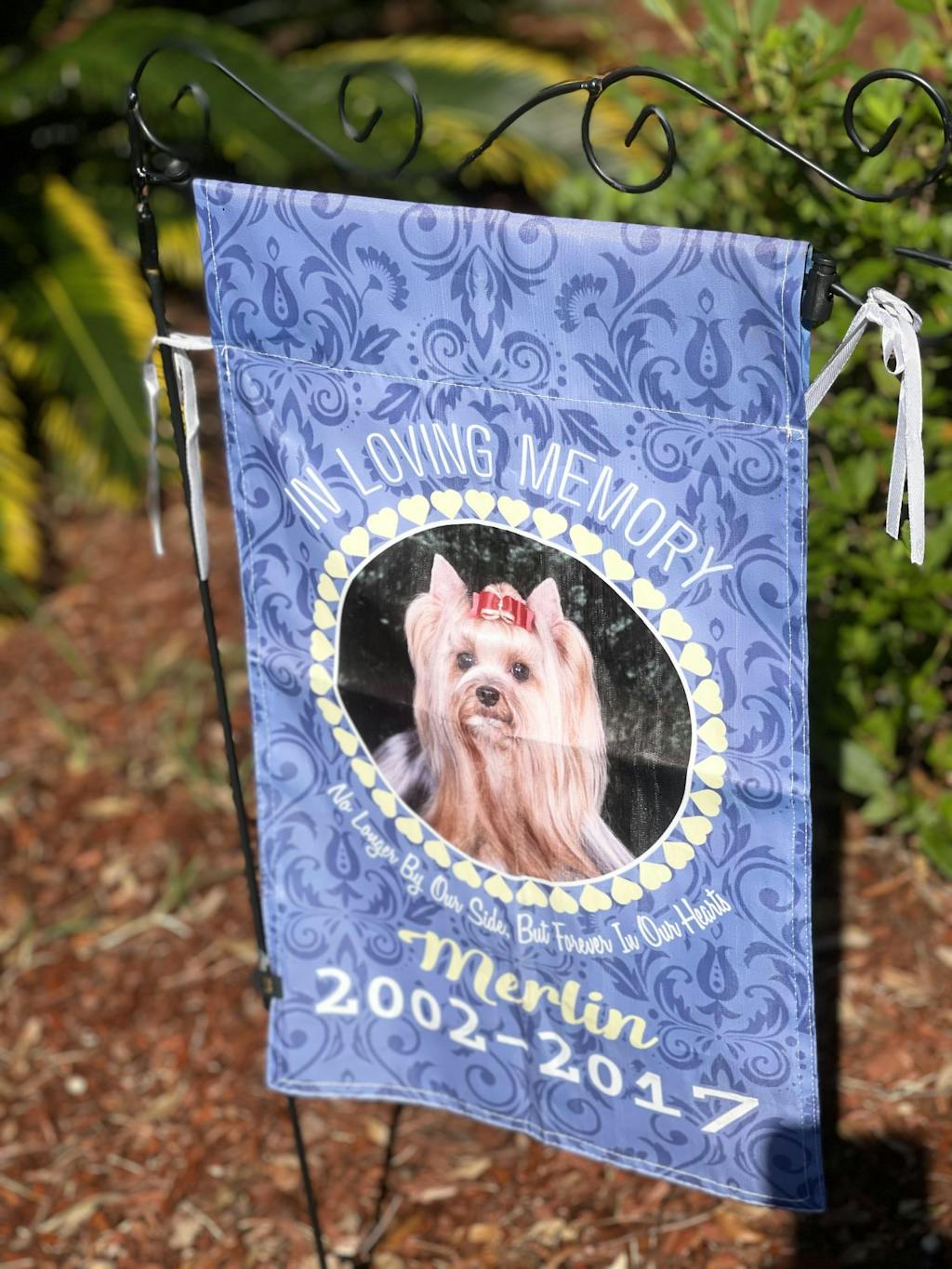 Welcome to Pet’s Name Photo Personalized Flag – Mostly Paws