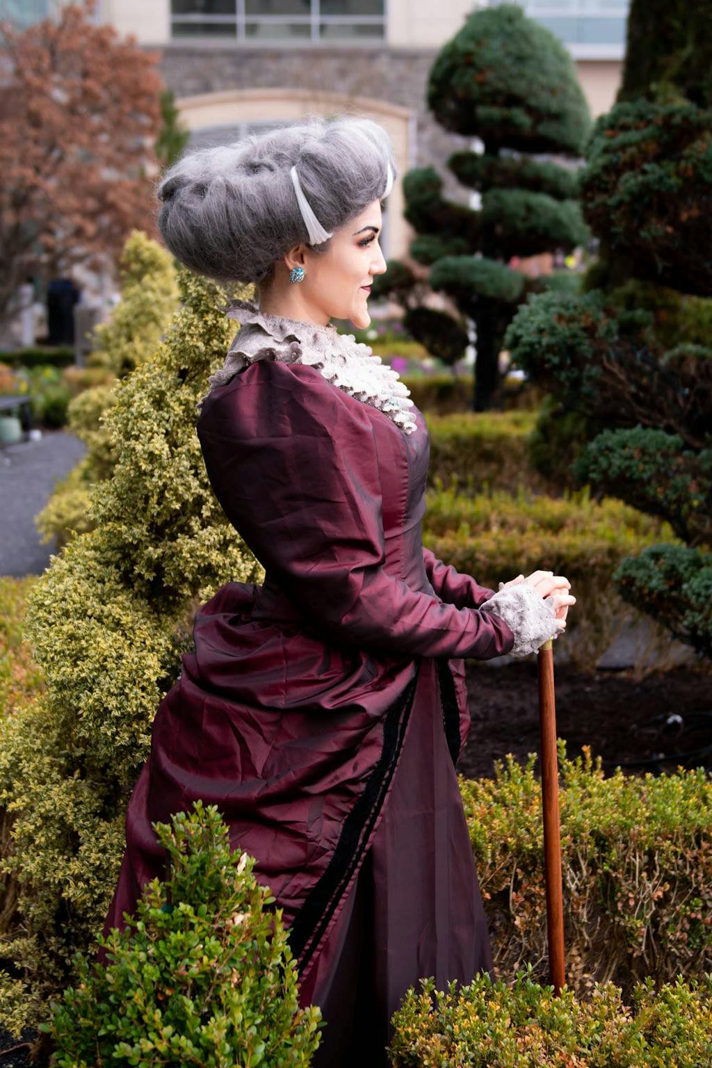 Sm. Witch chin | MostlyDead.com