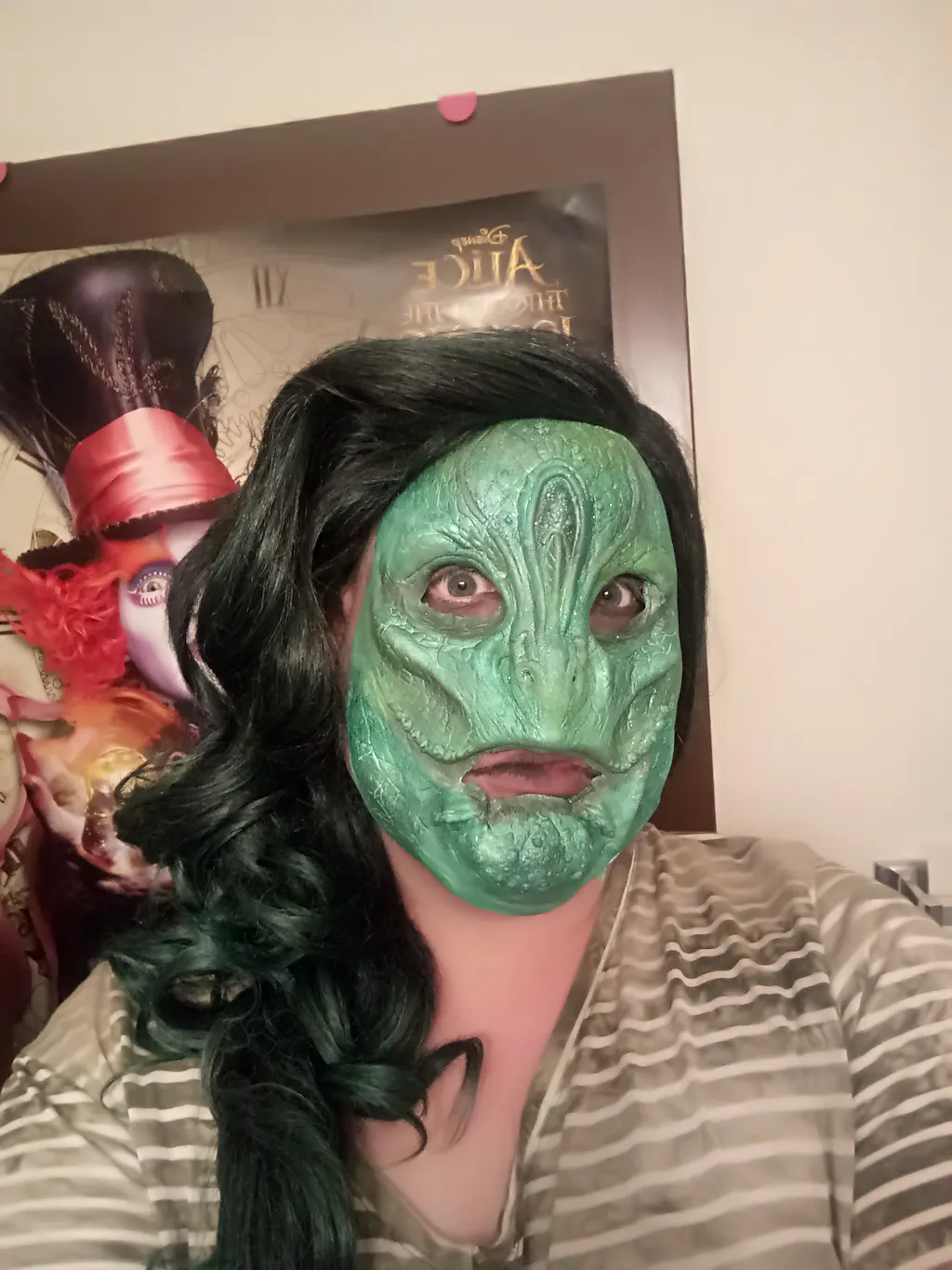 Aquatic reptile prosthetic mask #176 | MostlyDead.com