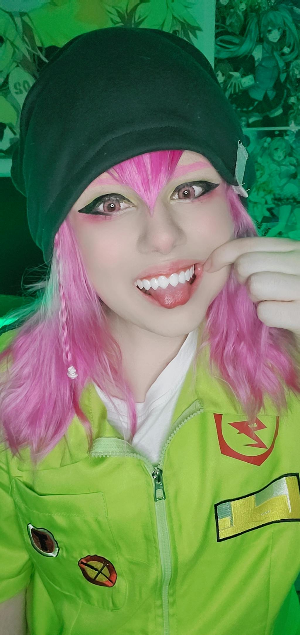 Grell Teeth | MostlyDead.com