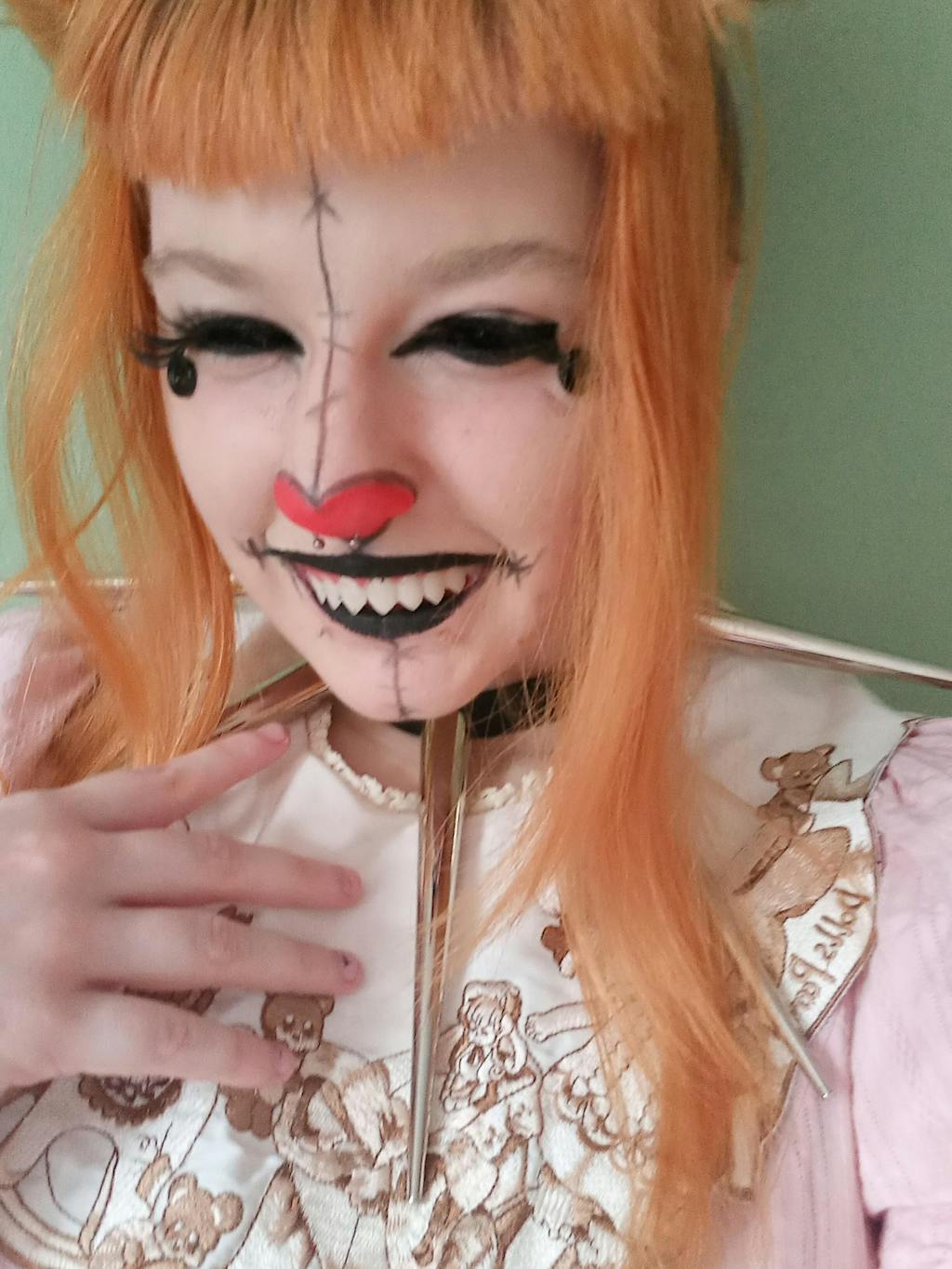 Grell Teeth | MostlyDead.com