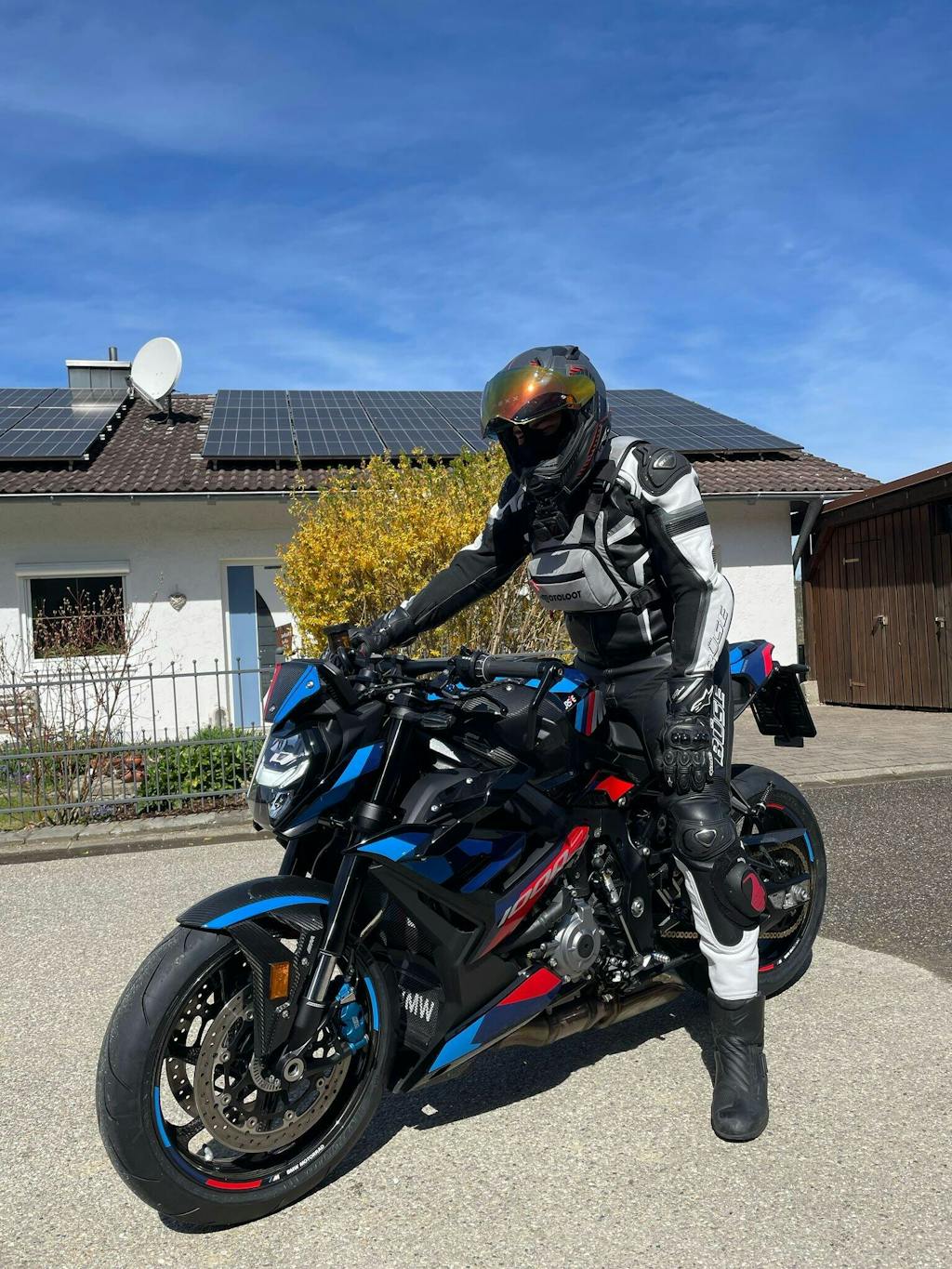 Insanely Reflective Motorcycle Chest Rig - Glowrider - Moto Loot