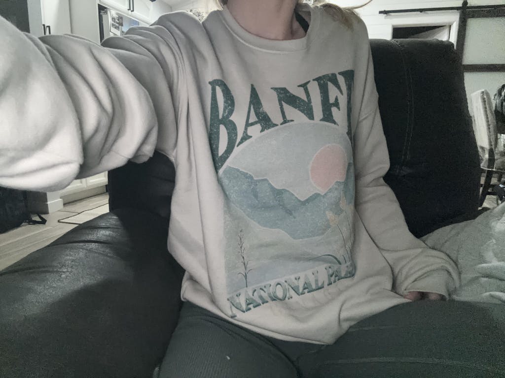 Banff National Park Sweatshirt – Mountain Moverz