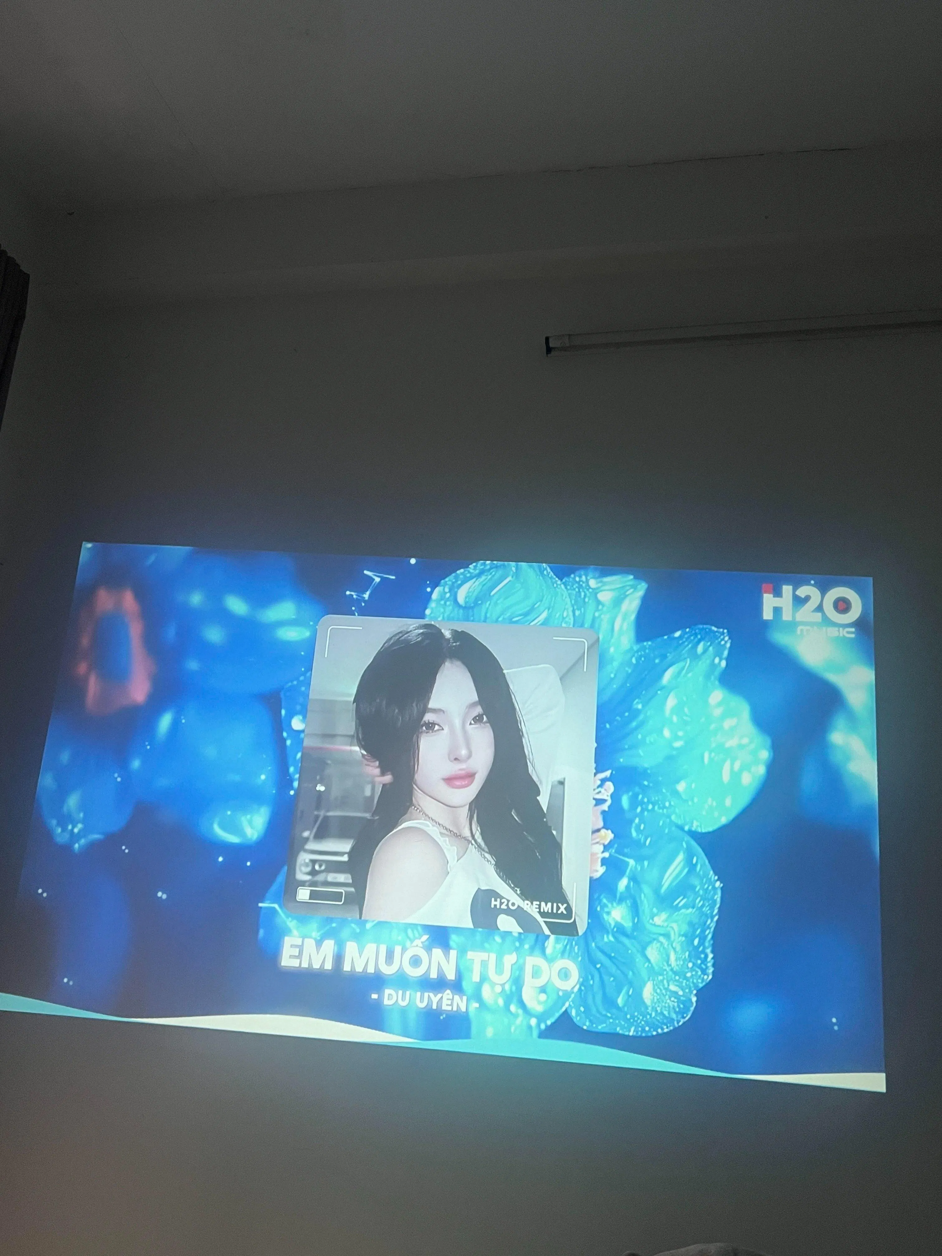Máy Chiếu Q10 Ultra Max V2 - Movielegend