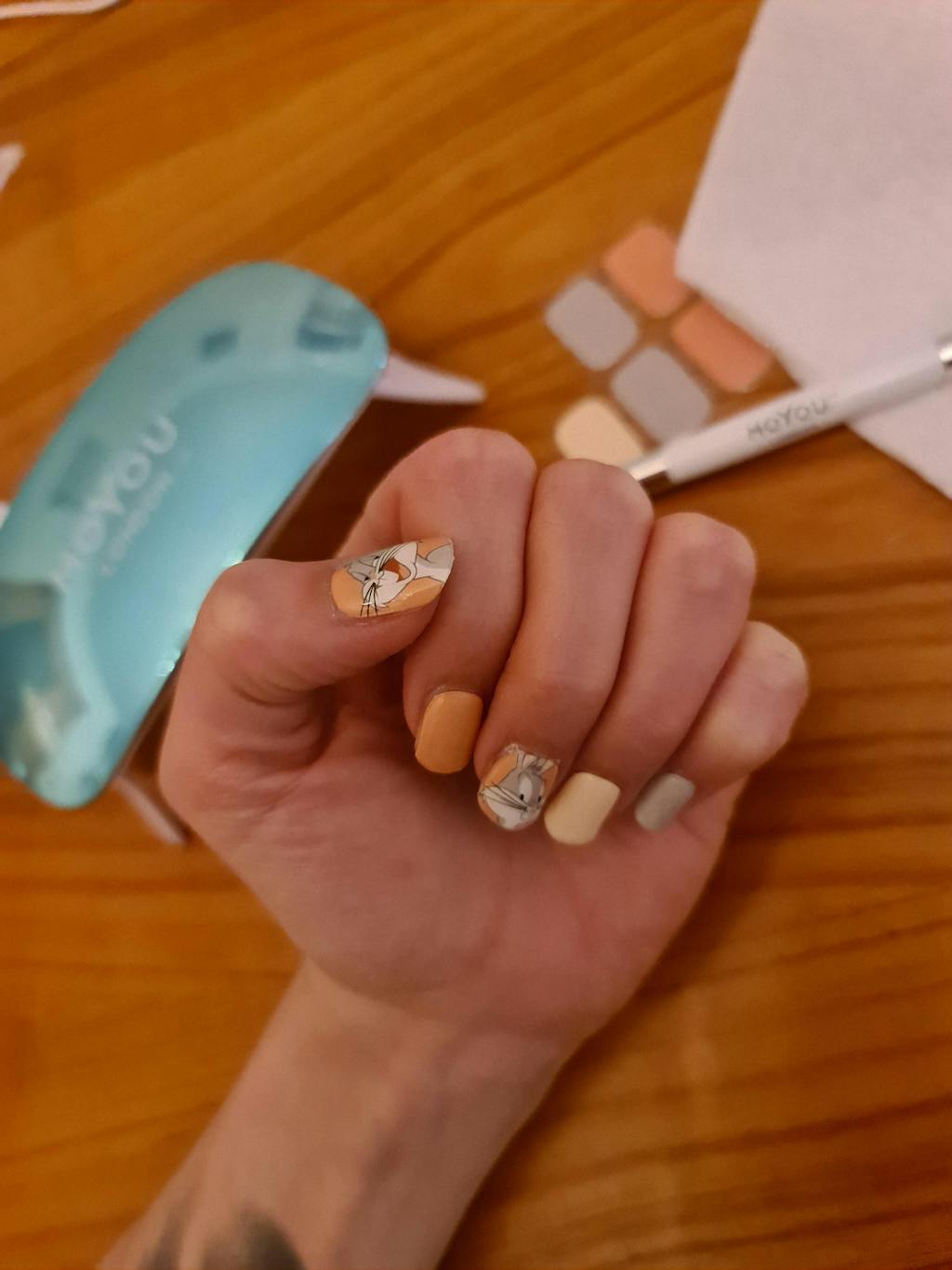 Looney Tunes Nails Gel Strips Semi-Cured Nail Wraps BUGS BUNNY – MoYou ...