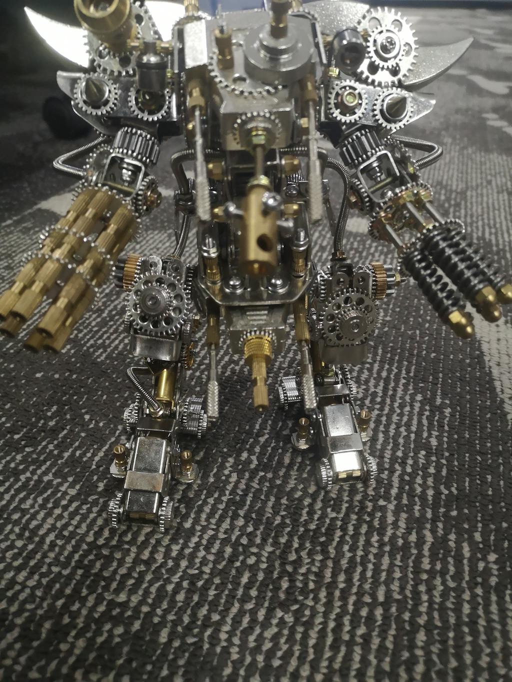 DIY 3D Metal Mechanical Fighting Mecha Model Kit Taurus Berserker + Ch