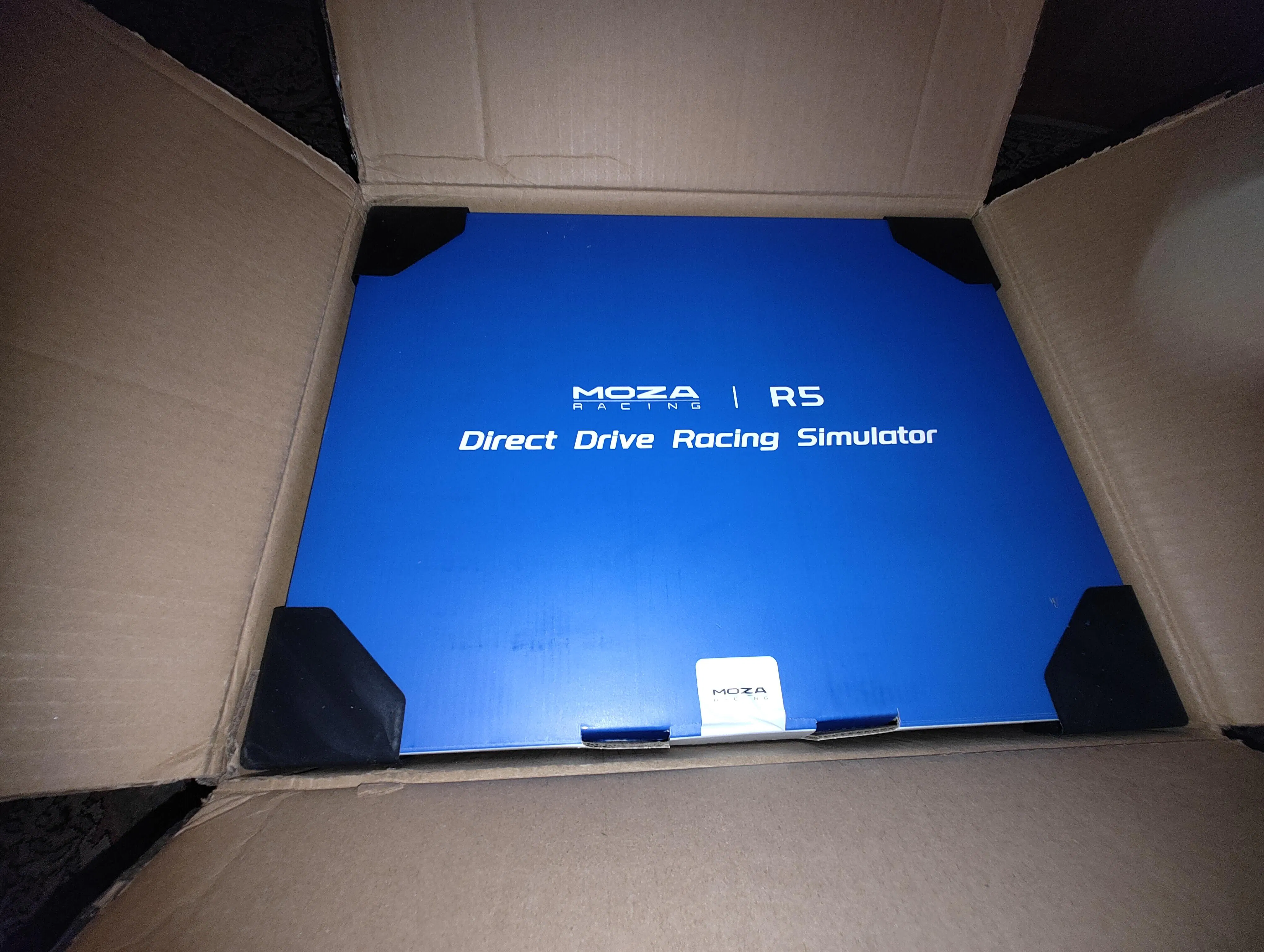 MOZA R5 Bundle | 5.5 Nm Direct-Drive Racing Kit – MOZA Racing EU