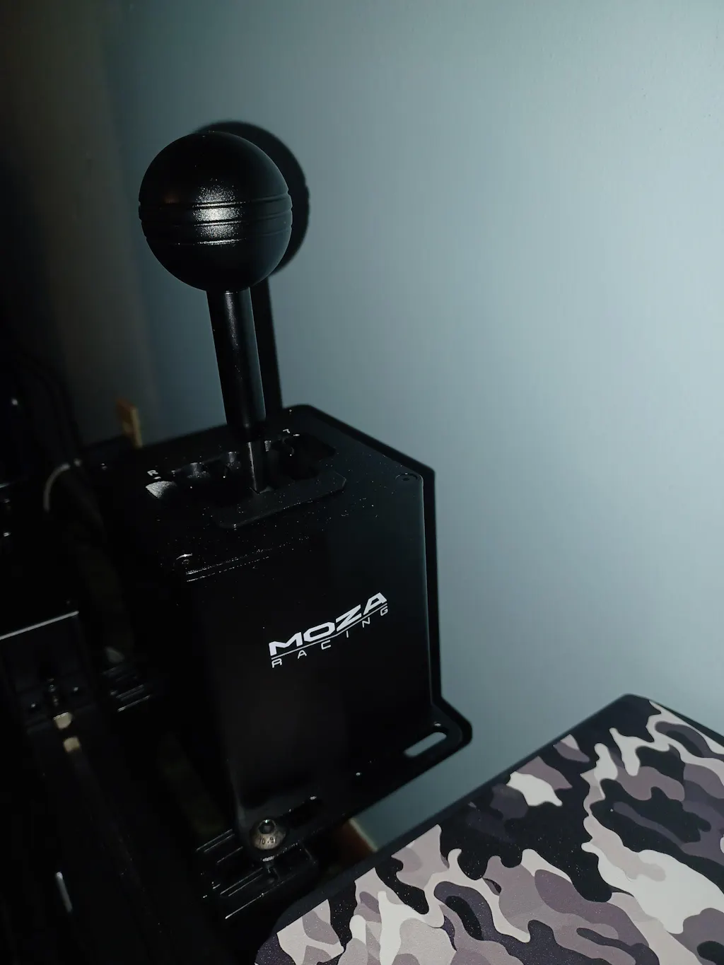 MOZA HGP Shifter (US) | 7+R H-Pattern Racing Shifter – MOZA Racing US