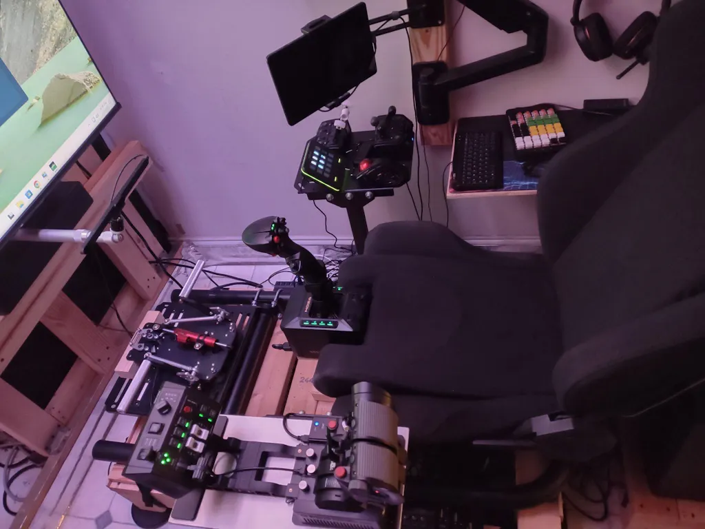 MOZA AB6 Flight Simulator Bundle | 6Nm Force Feedback Base – MOZA Racing US