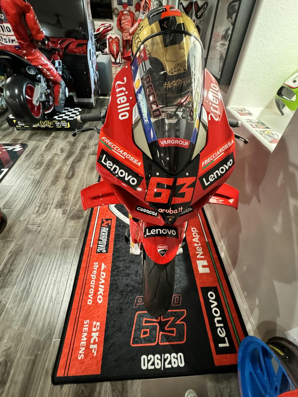 Designed Pit Mat for BMW R1250 RT Motorcycle - MM7283 – MPM Motorcycle Mat